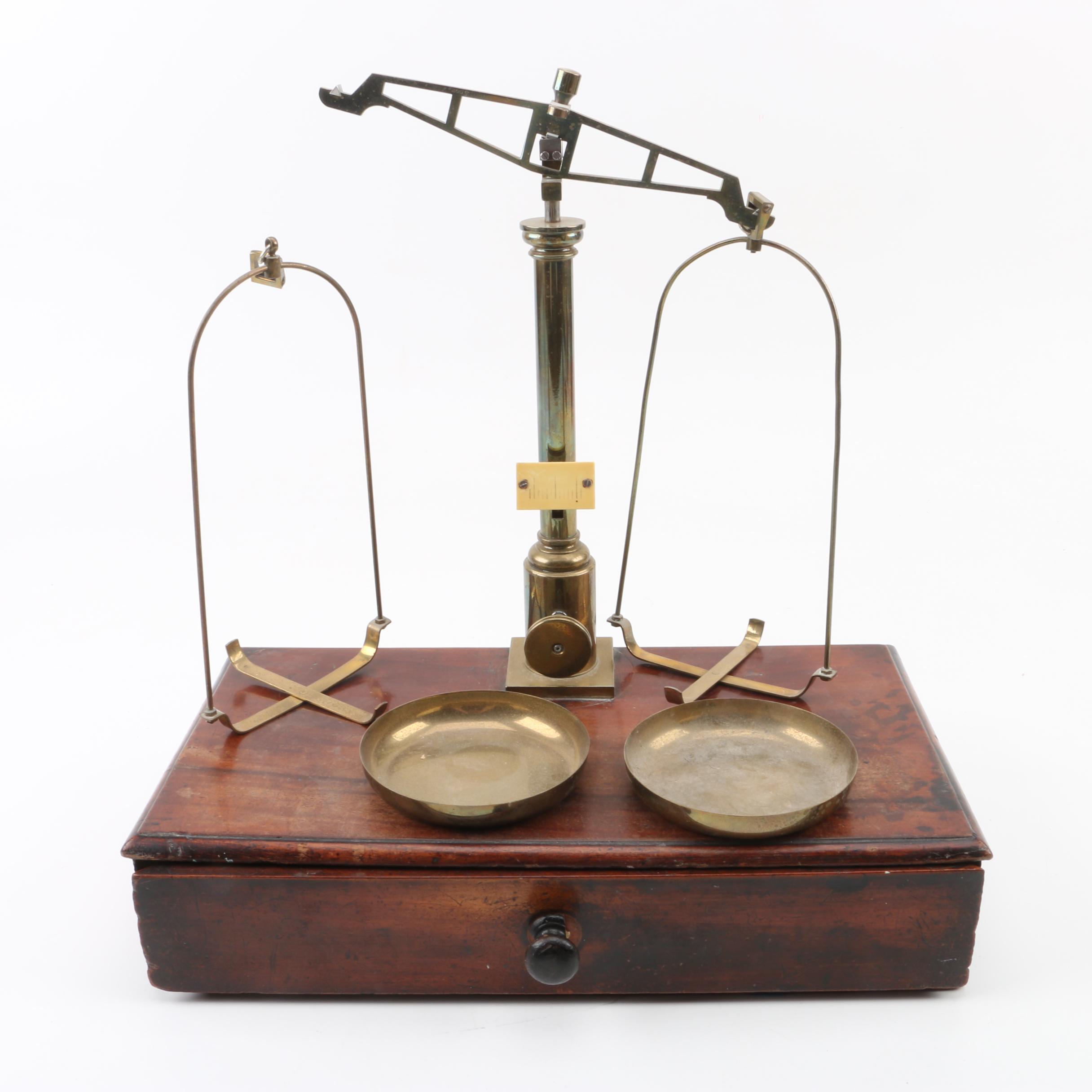 Equal Arm Balance Scale with Weights | EBTH