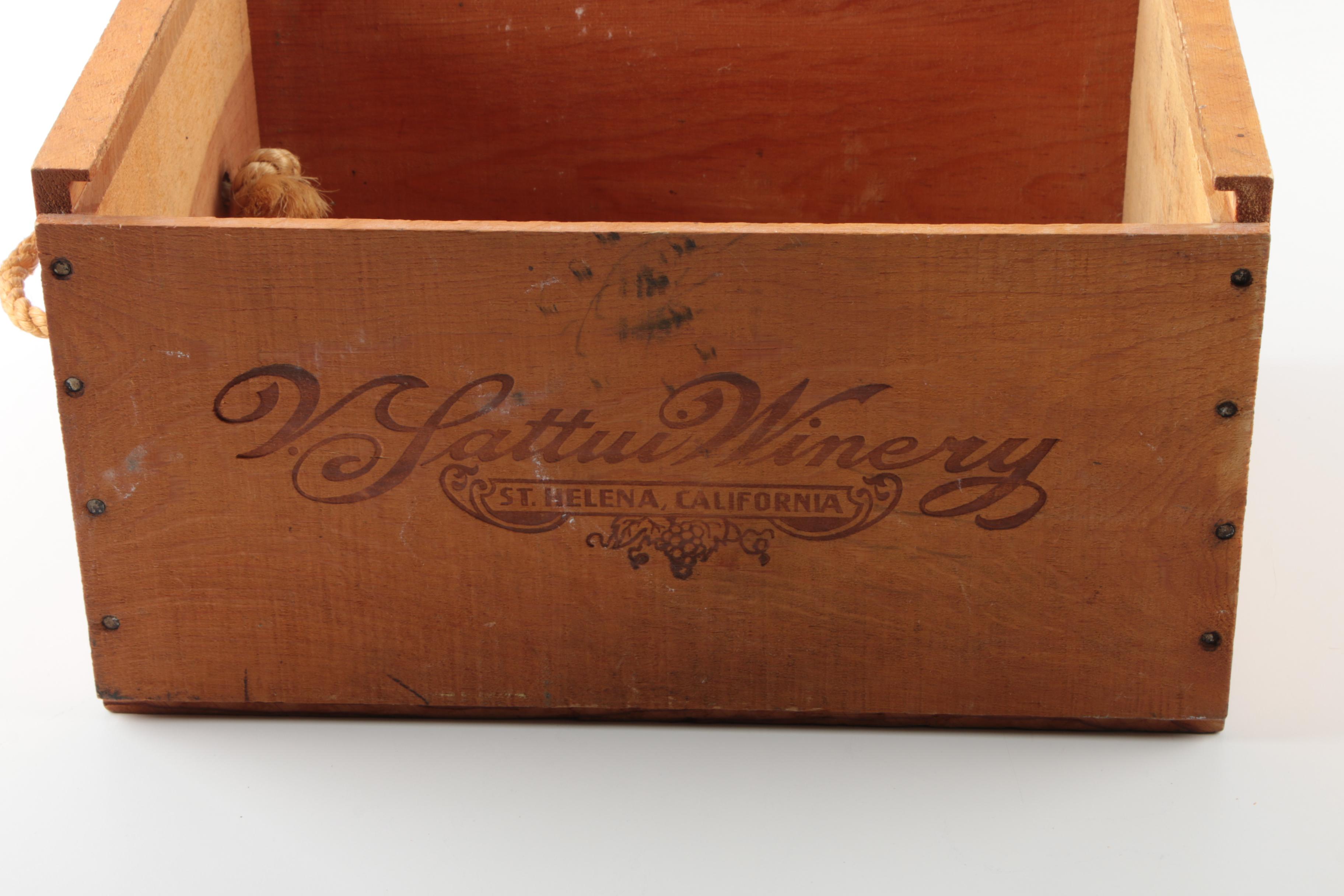 Vintage Napa Valley Winery Box | EBTH