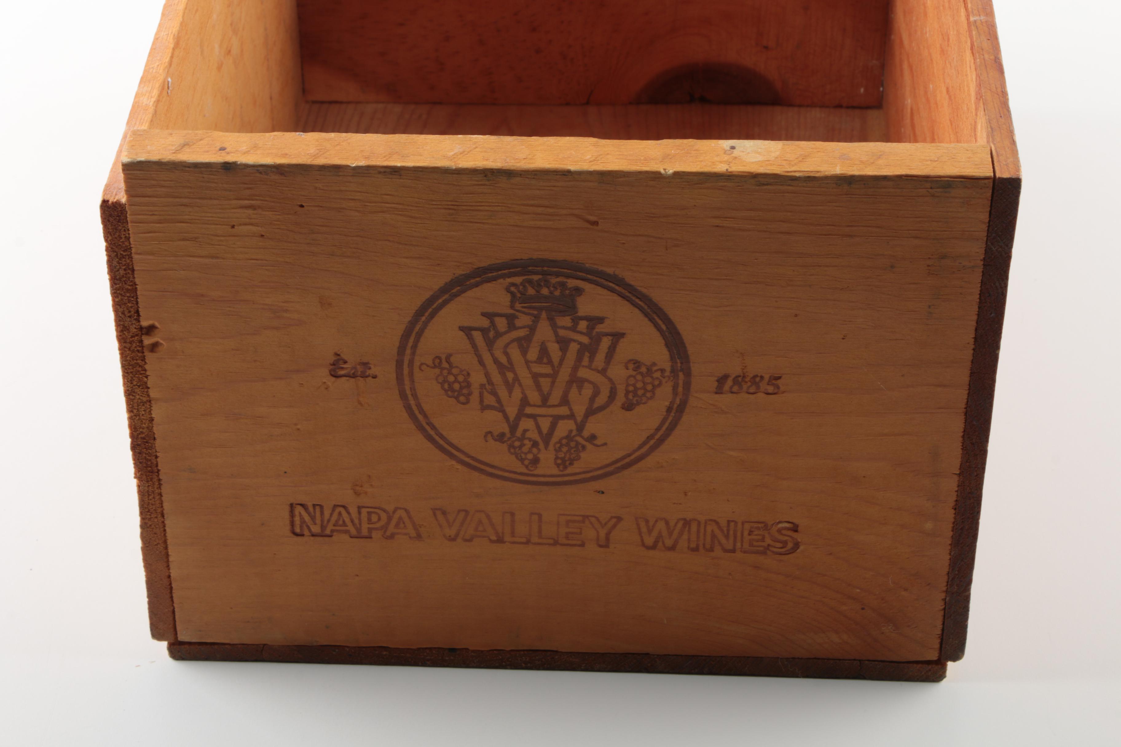 Vintage Napa Valley Winery Box | EBTH
