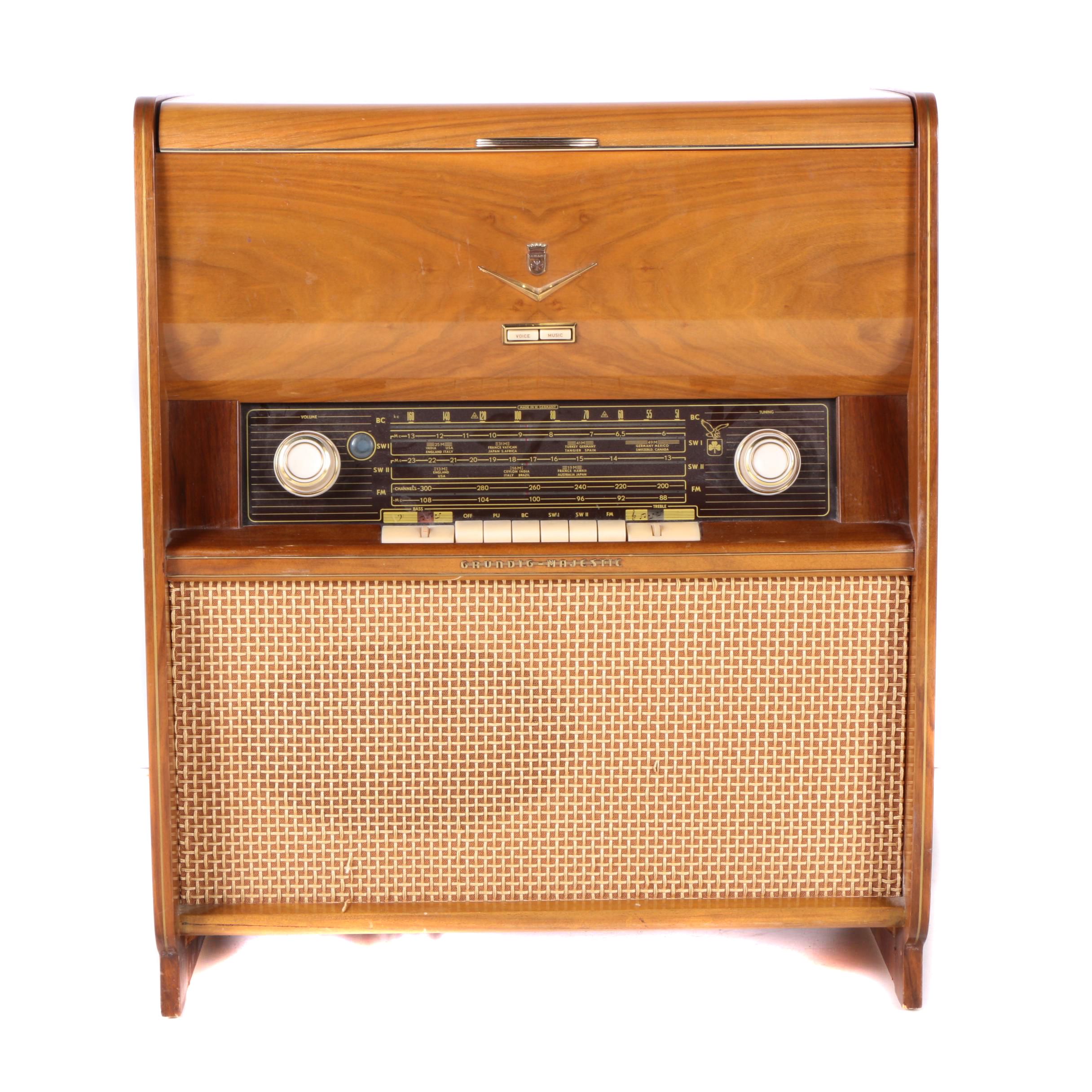Vintage Grundig-Majestic Musical Instrument 7000 Radio/Phonograph ...