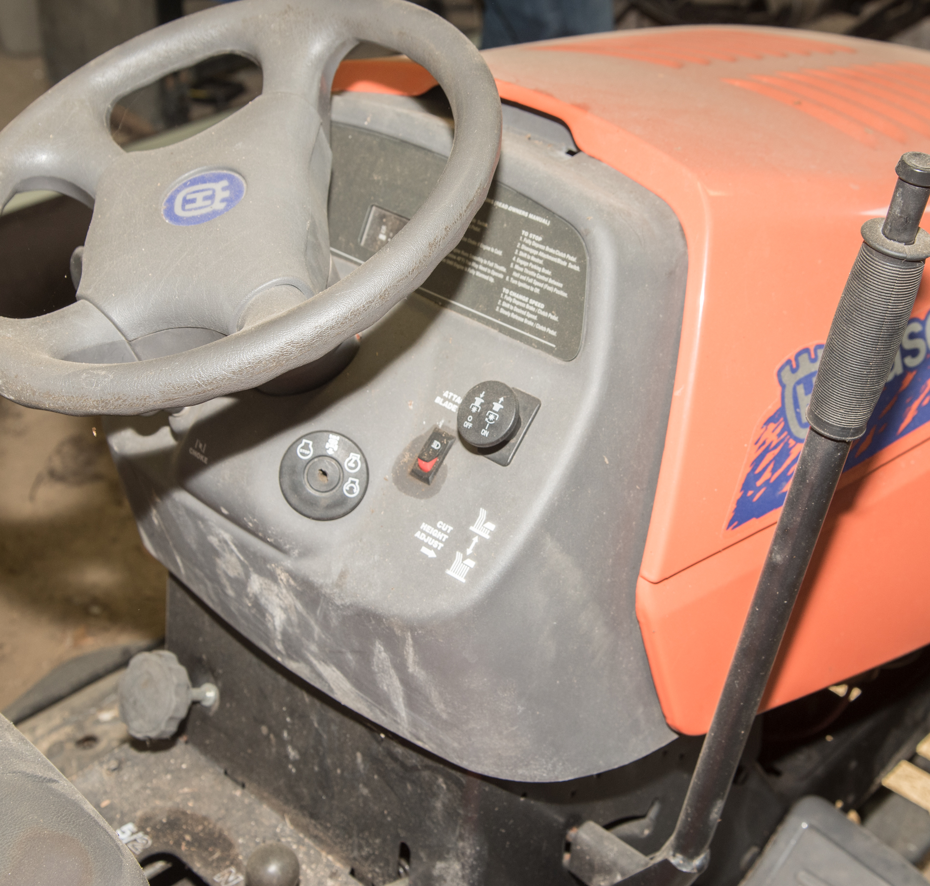 2005 Husqvarna GT2254 Riding Lawn Tractor | EBTH