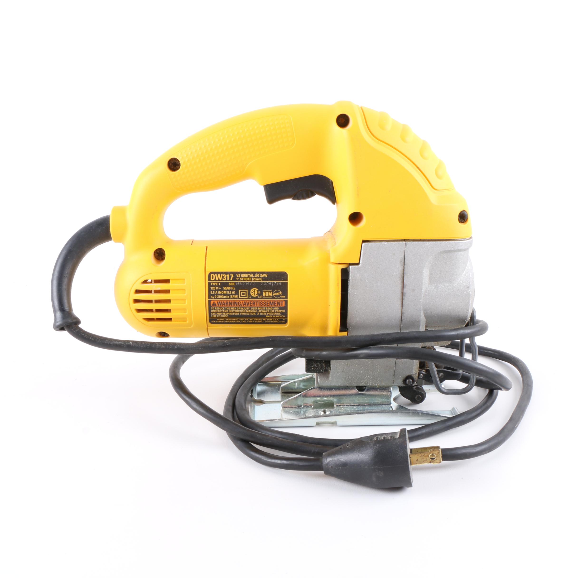 DeWalt DW317 Orbital Jig Saw and Blades | EBTH