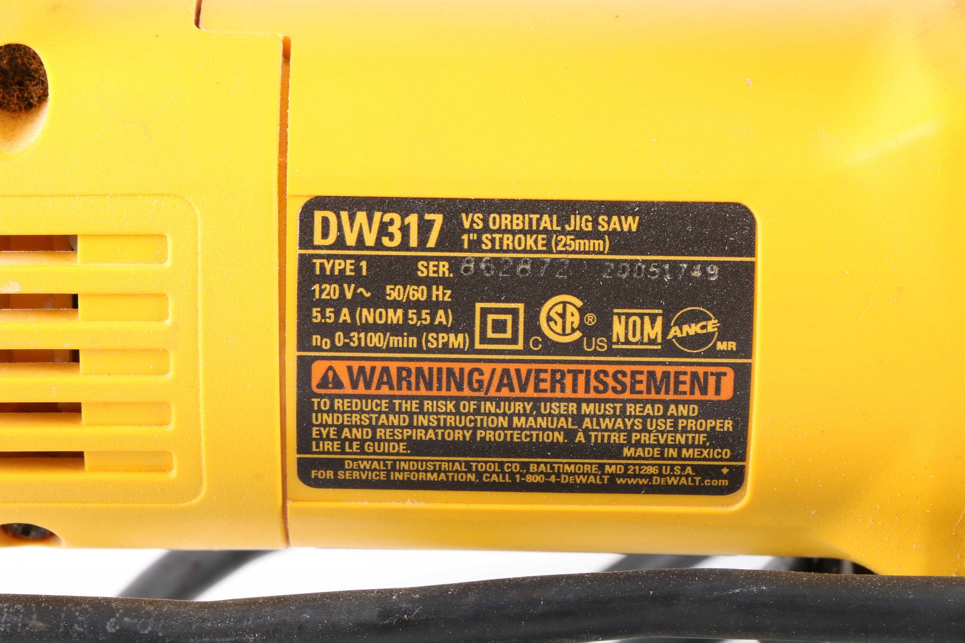 DeWalt DW317 Orbital Jig Saw and Blades | EBTH