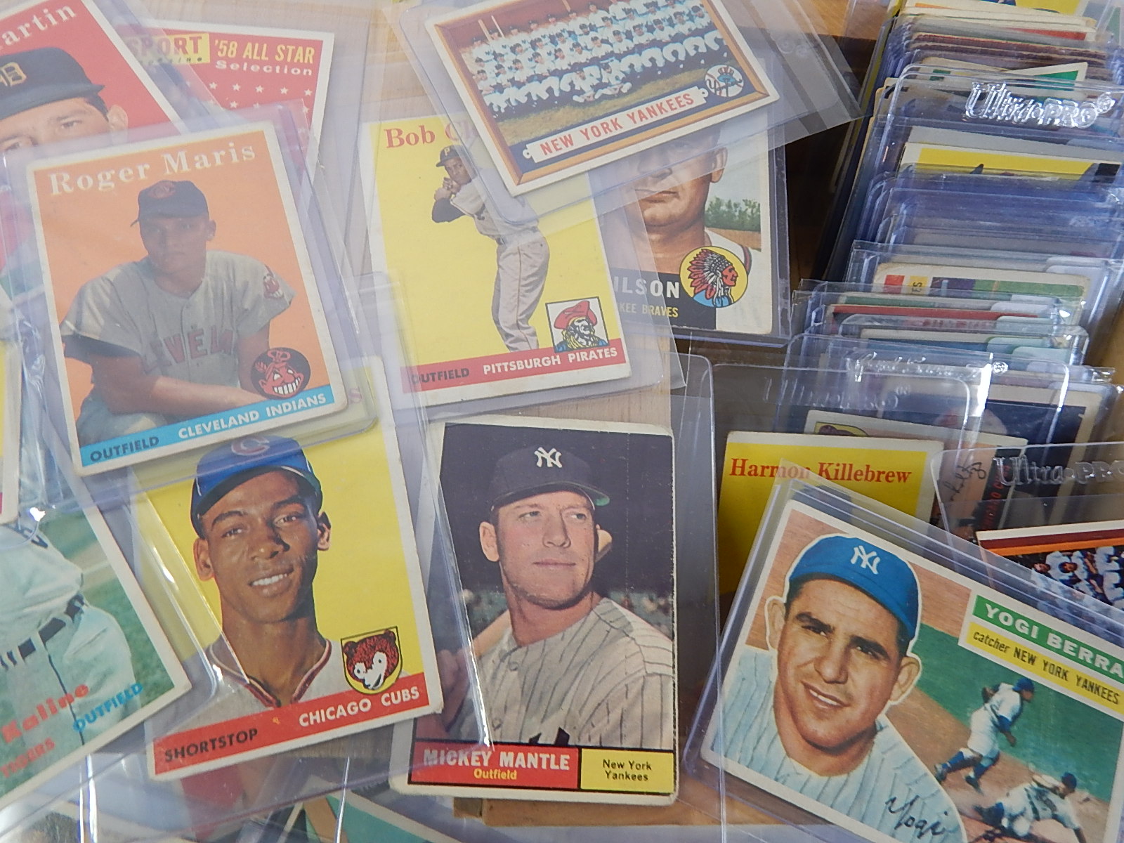 1950s Baseball Card Collection with Stars -Maris Rookie Card, Mantle ...
