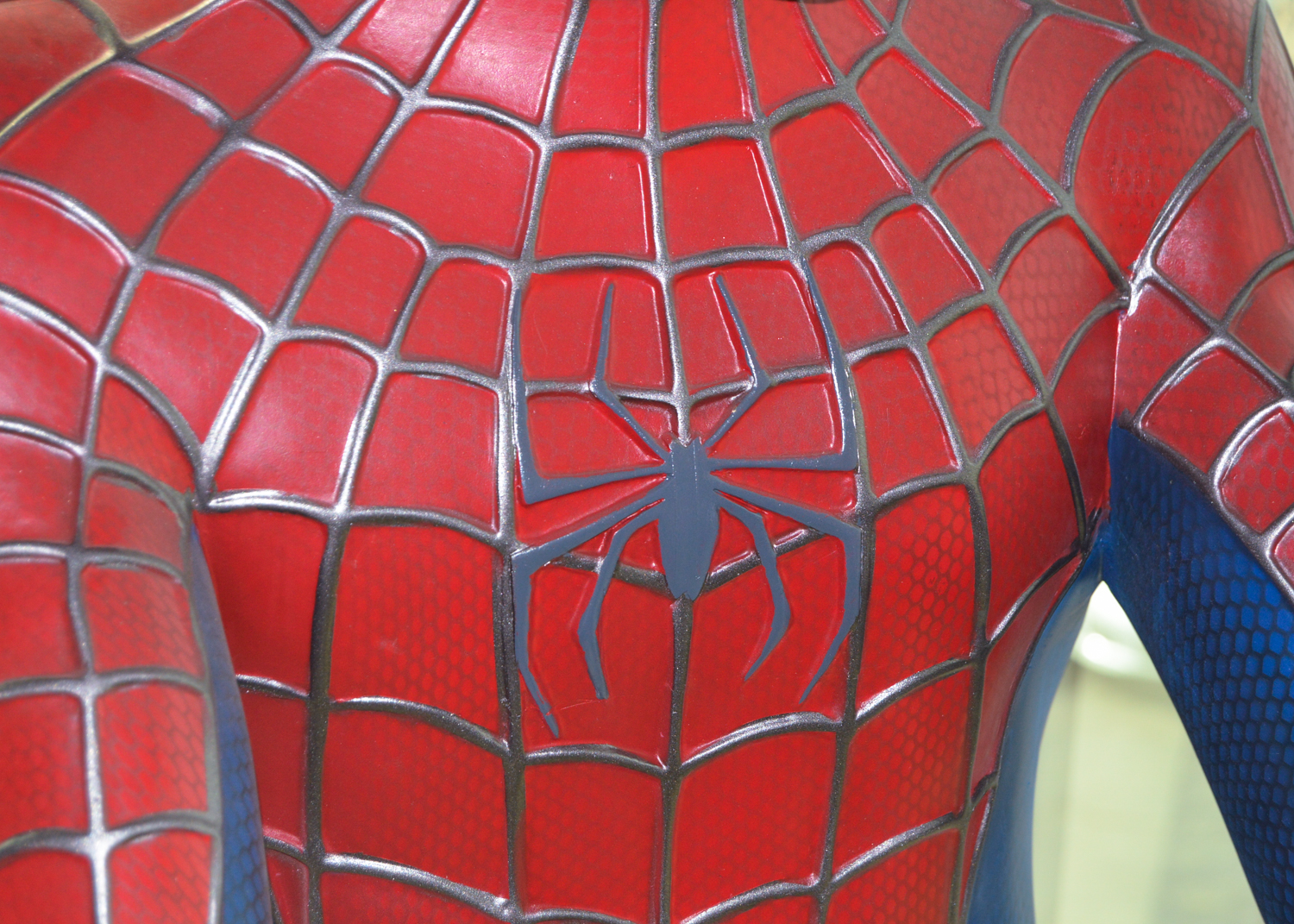 2001/2002 Blockbuster Limited Edition Life Size Spider-Man Replica | EBTH