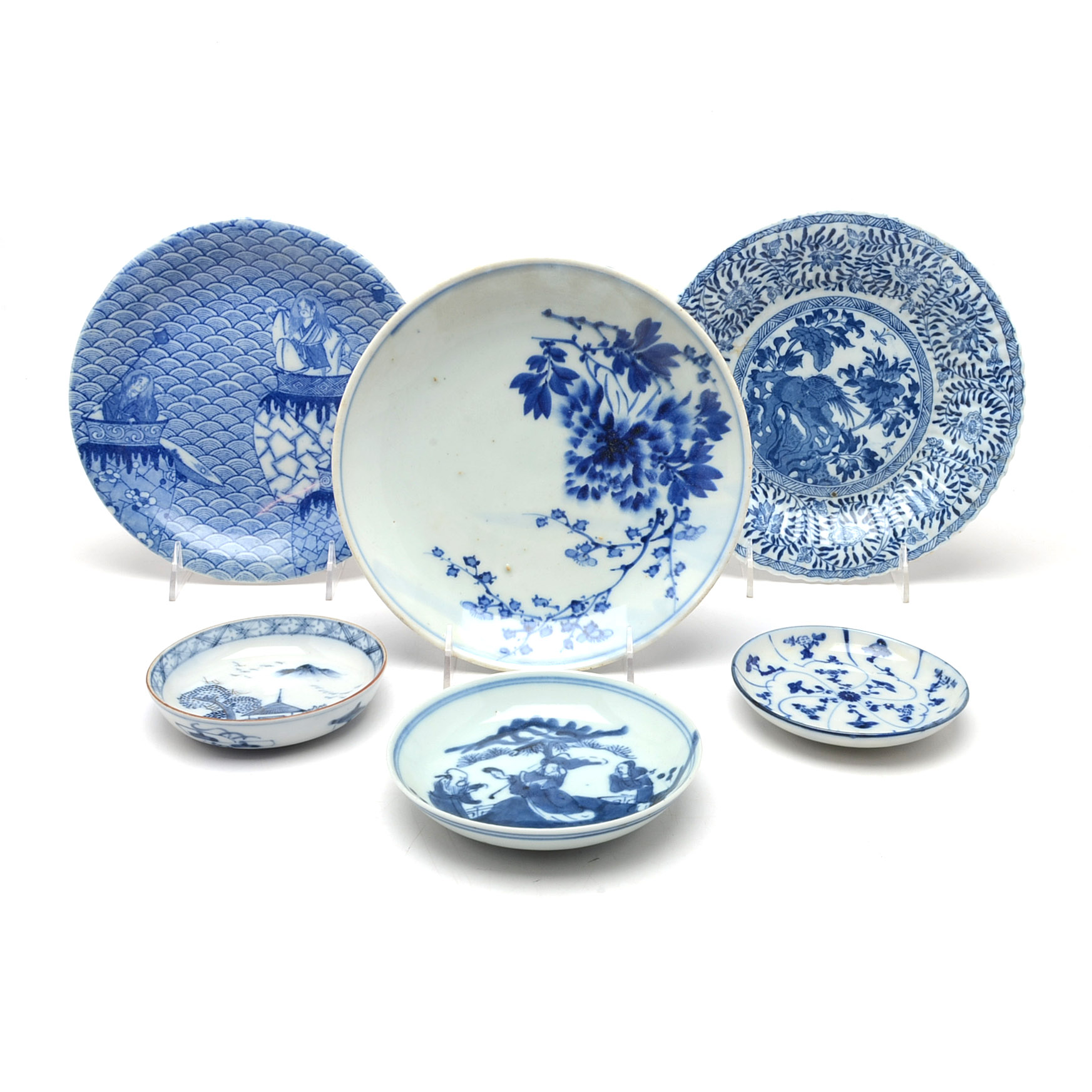 East Asian Blue and White Chinese Decorative Plates | EBTH