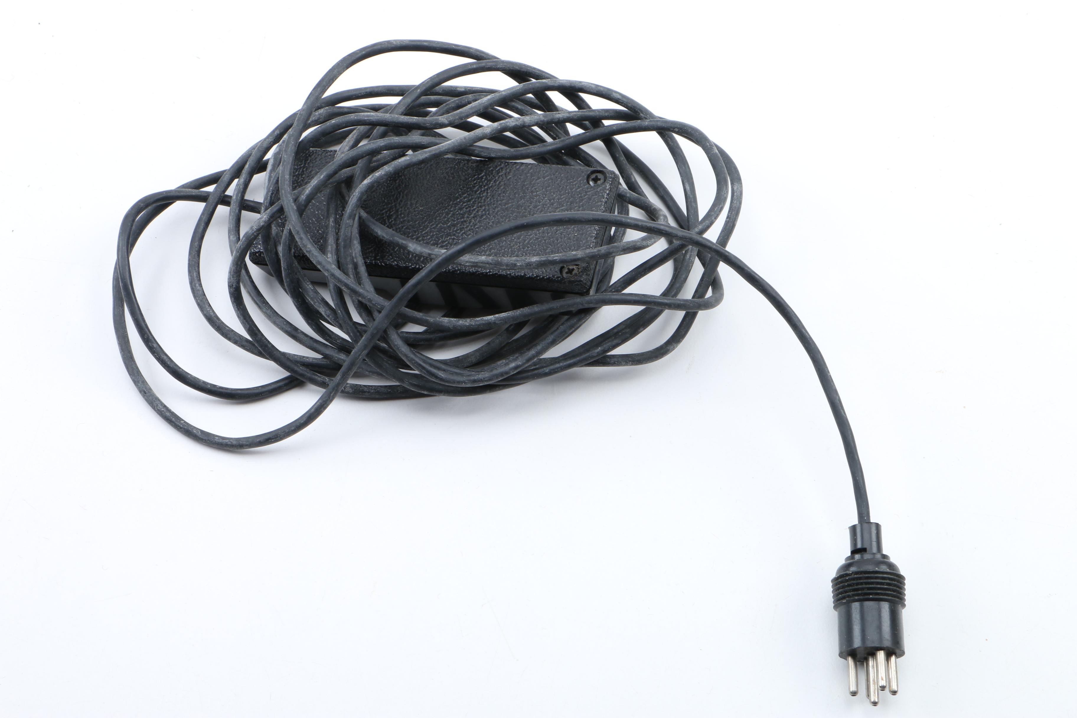 Kodak Carousel 650 Slide Projector and Accessories | EBTH