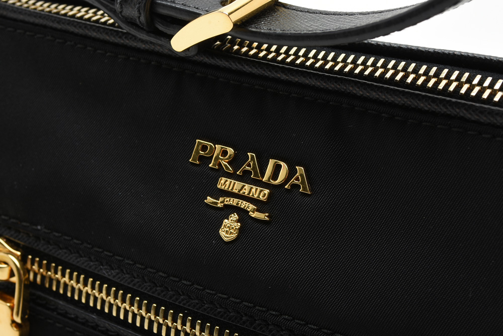 Prada Milano Sacca Sottospalla Purse and BCBGMAXAZRIA Purse | EBTH