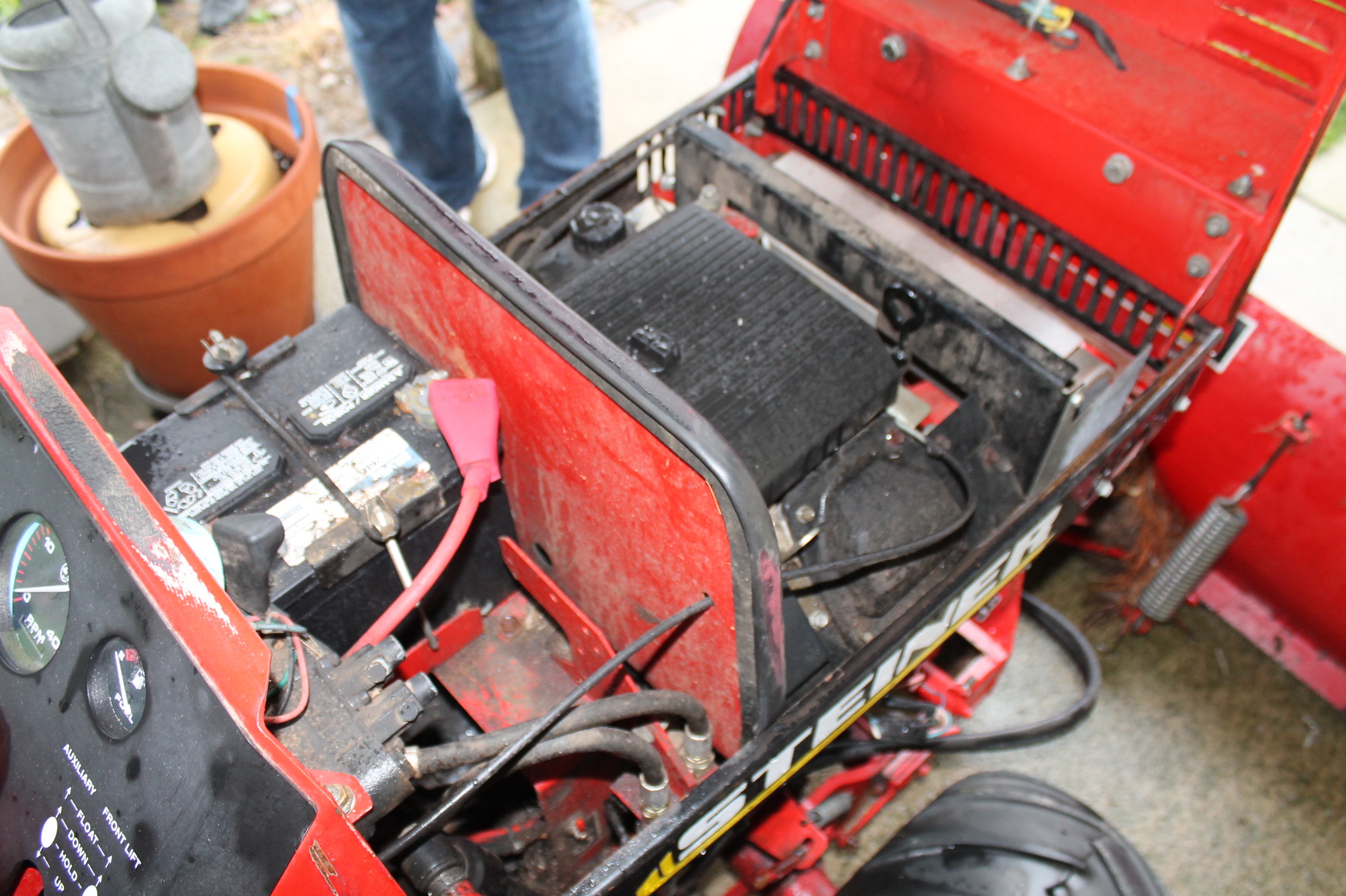 Steiner 430 Max Lawn Tractor with 60" Cutting Deck and Dozer Blade | EBTH