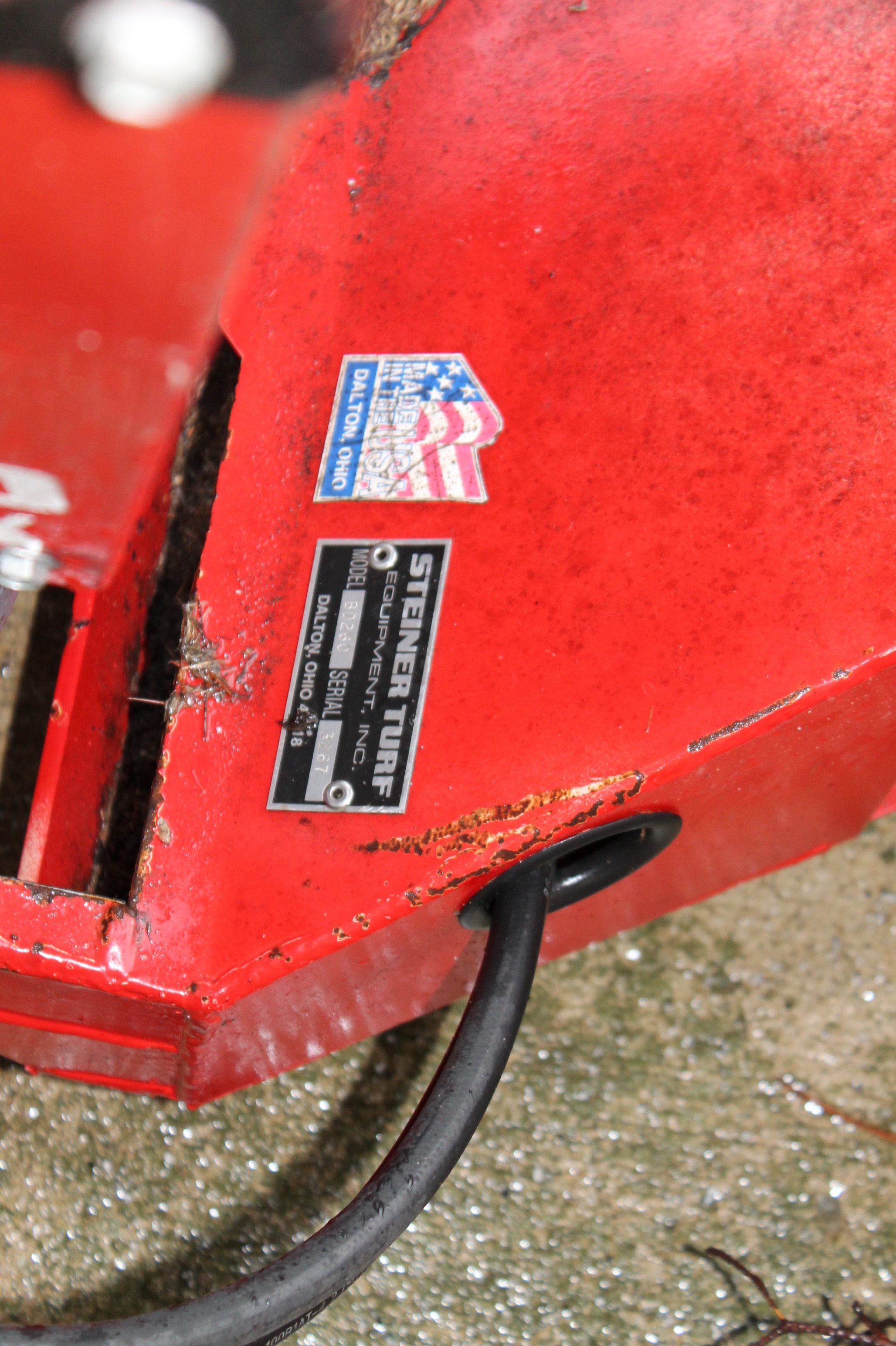 Steiner 430 Max Lawn Tractor with 60" Cutting Deck and Dozer Blade | EBTH