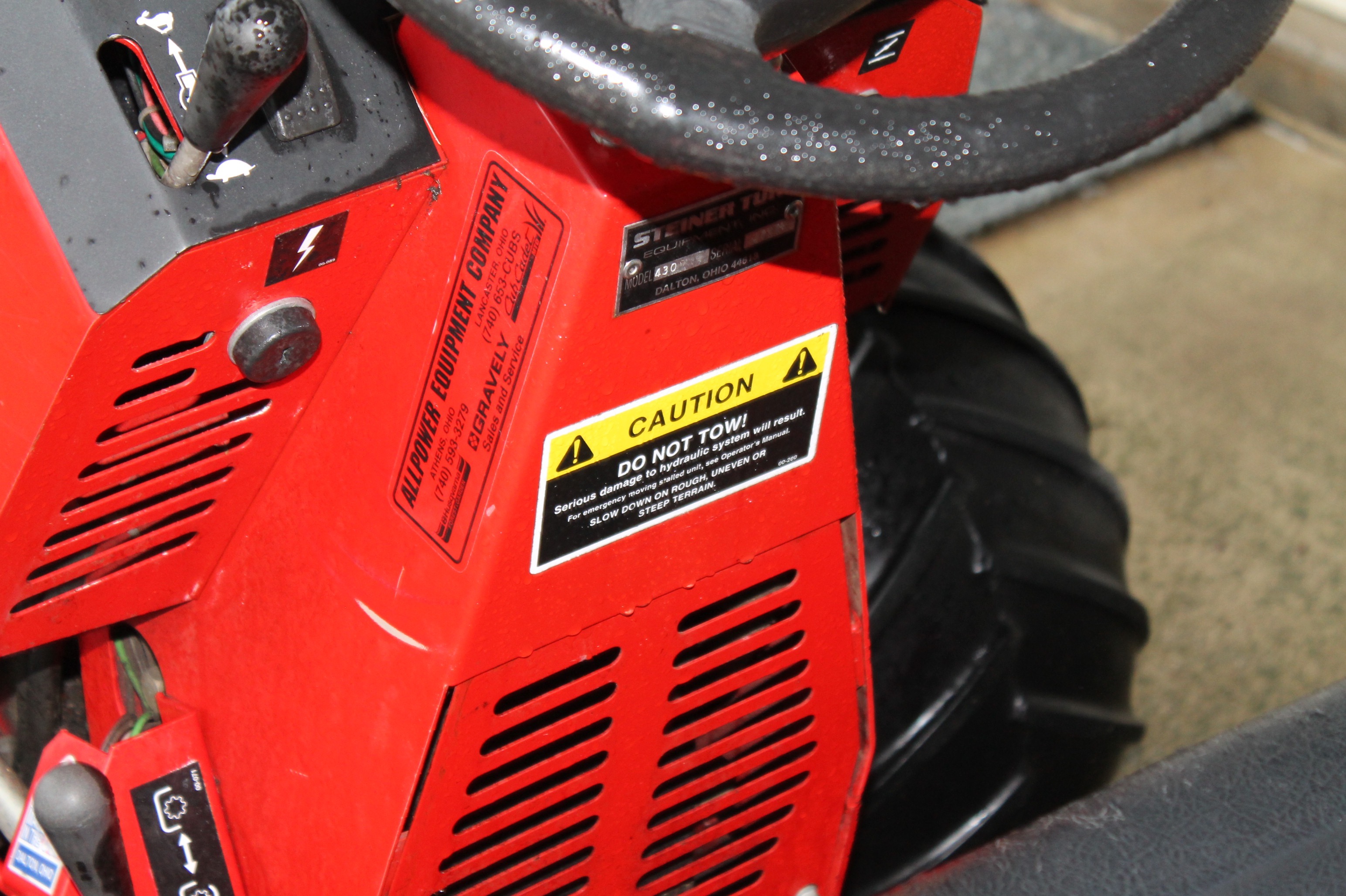 Steiner 430 Max Lawn Tractor with 60" Cutting Deck and Dozer Blade | EBTH