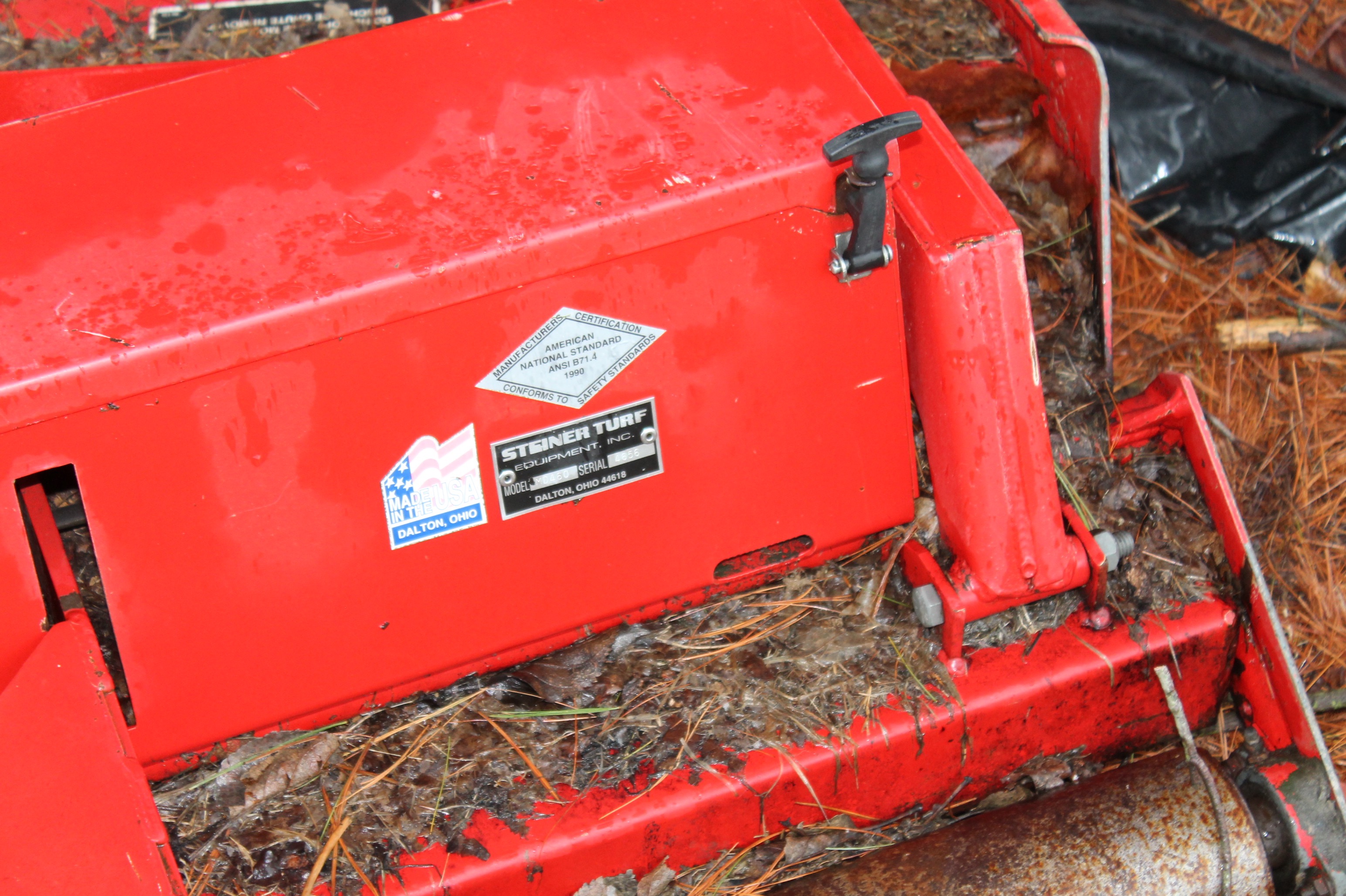 Steiner 430 Max Lawn Tractor with 60" Cutting Deck and Dozer Blade | EBTH