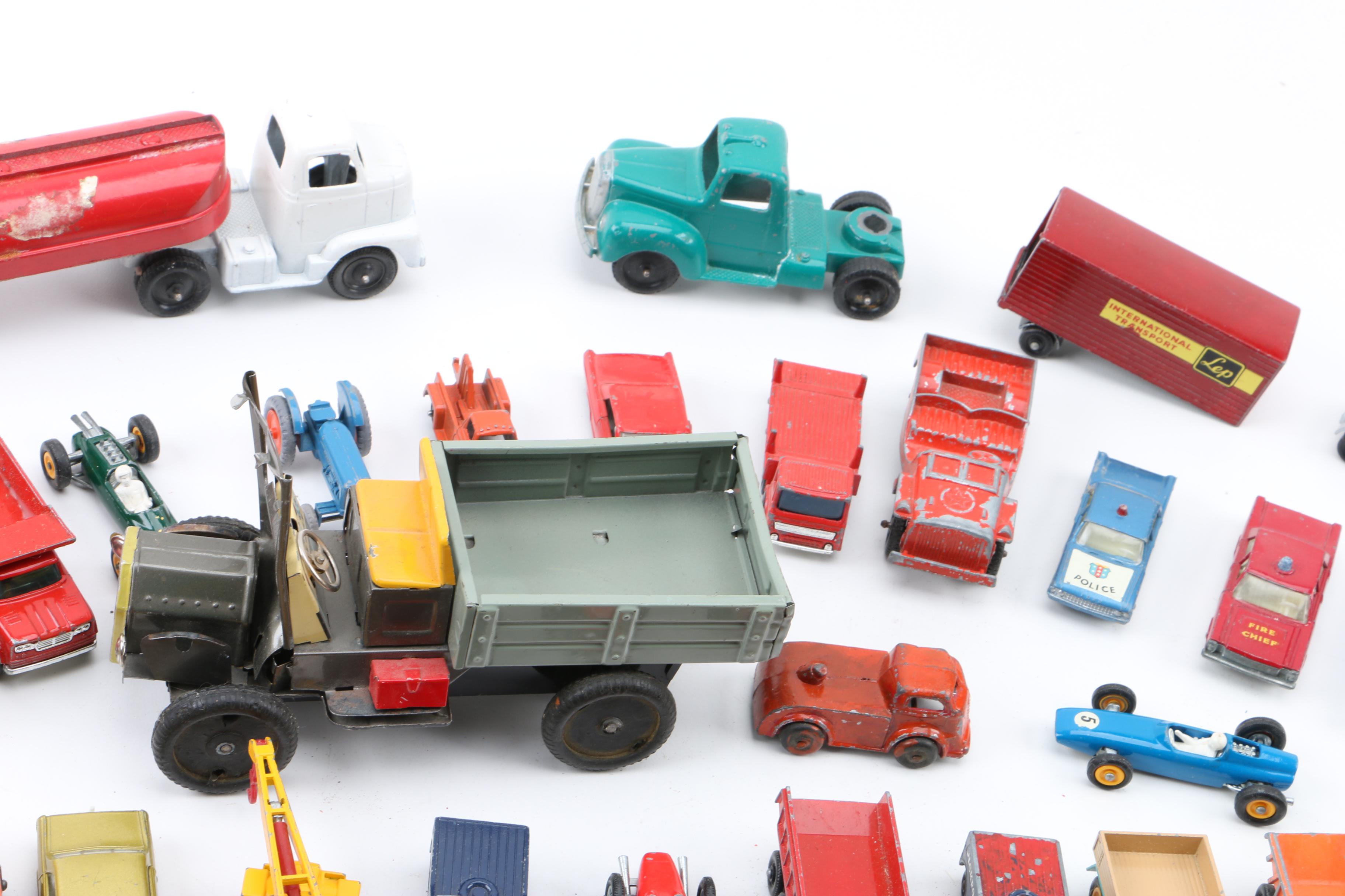 Die-Cast Miniature Scale Die-Cast Cars and Trucks | EBTH
