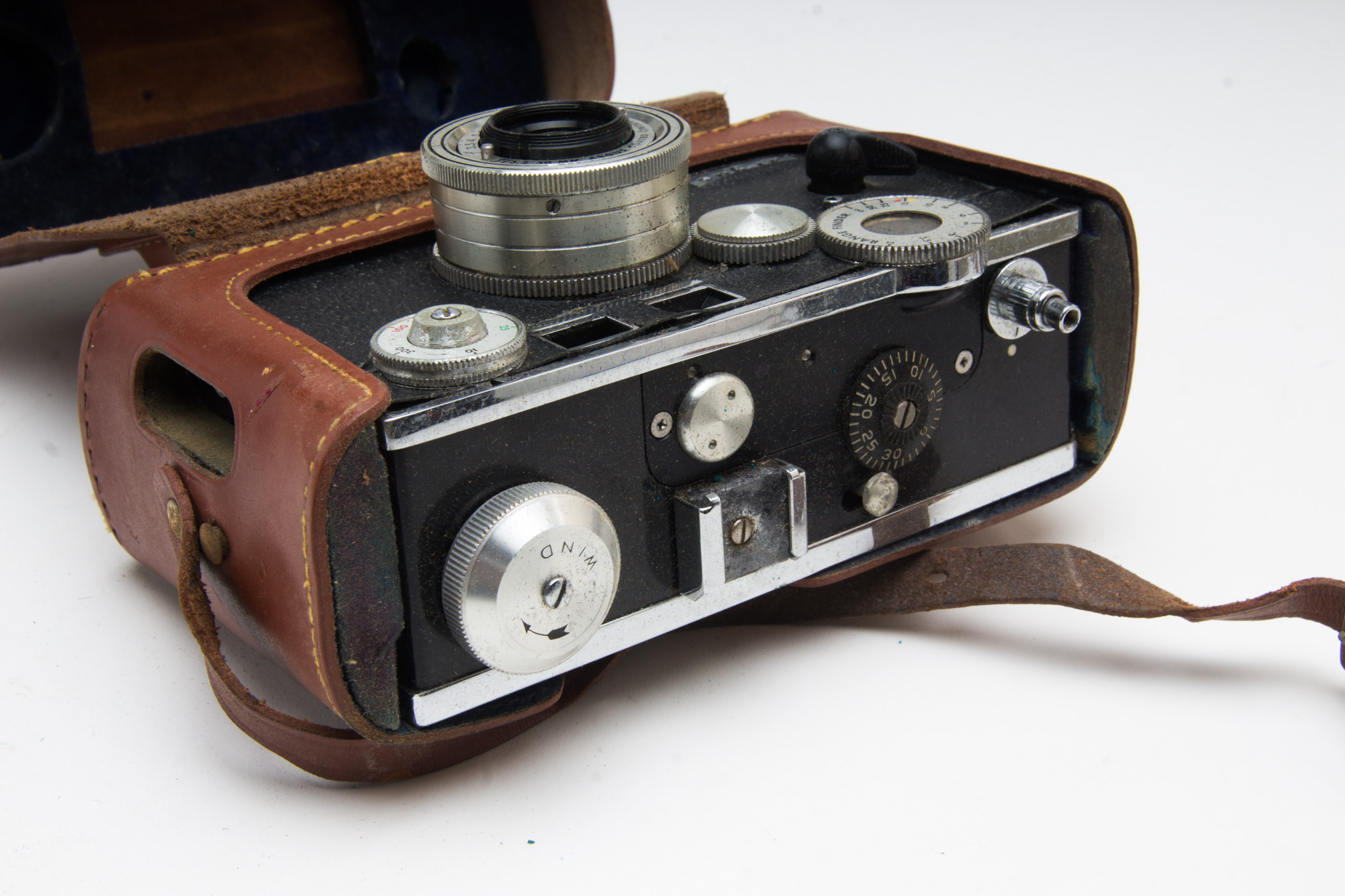 Mid-Century Argus 35mm Cameras | EBTH