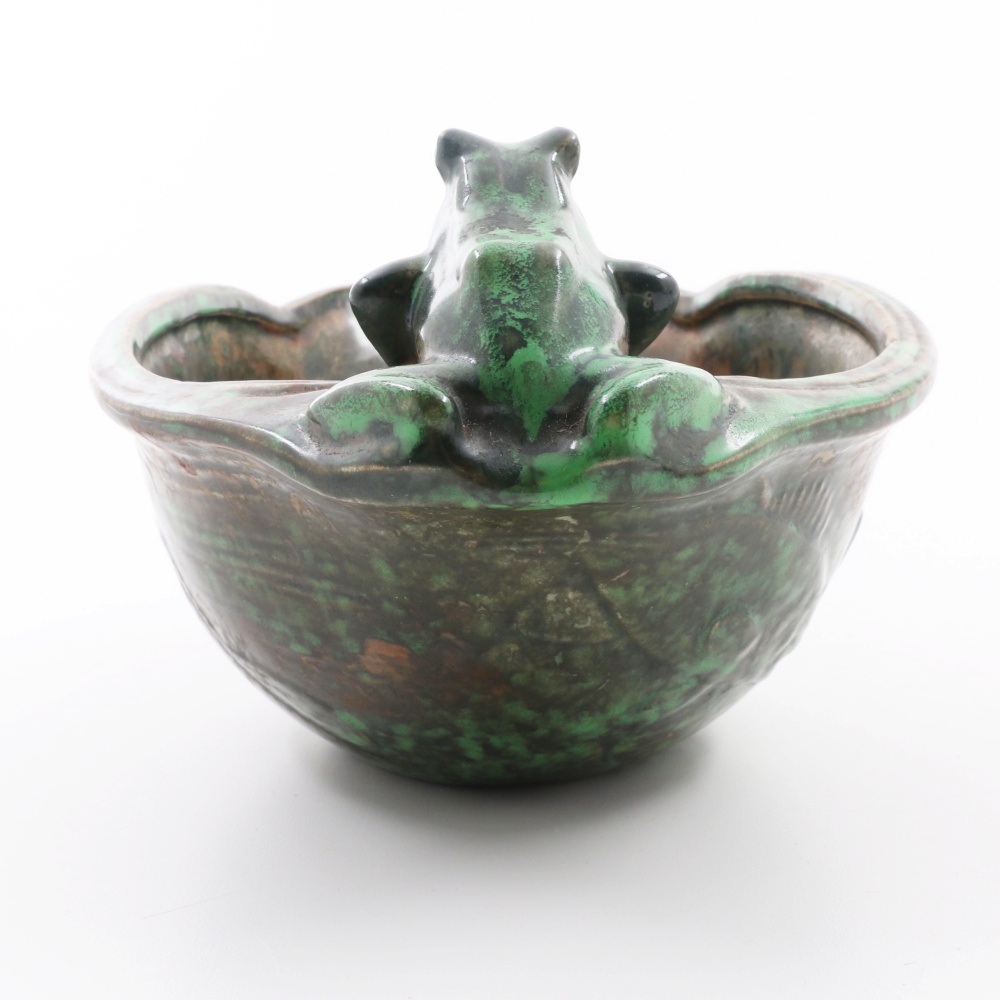 Vintage 1920s Weller Pottery "Coppertone" Frog and Fish Compote | EBTH