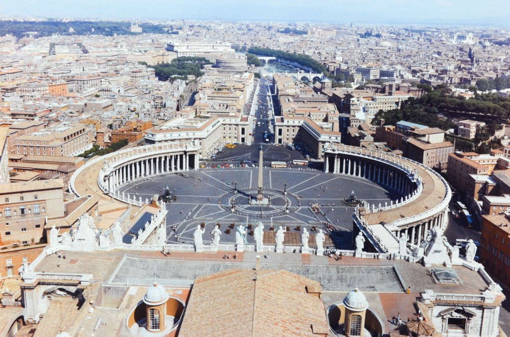 Vincent Re Collection of Photographs | EBTH