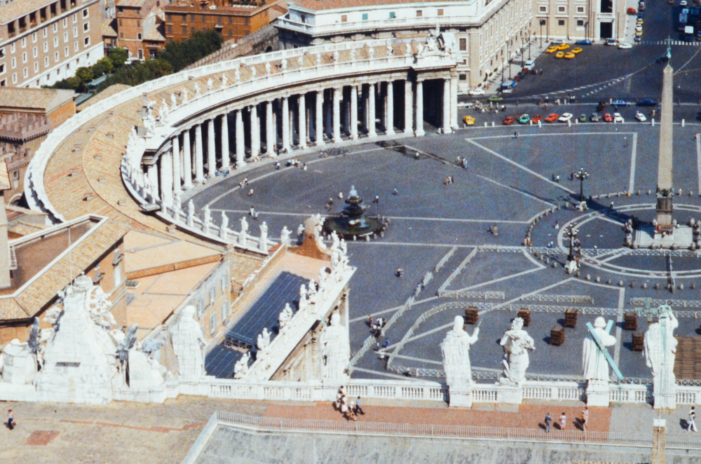 Vincent Re Collection of Photographs | EBTH