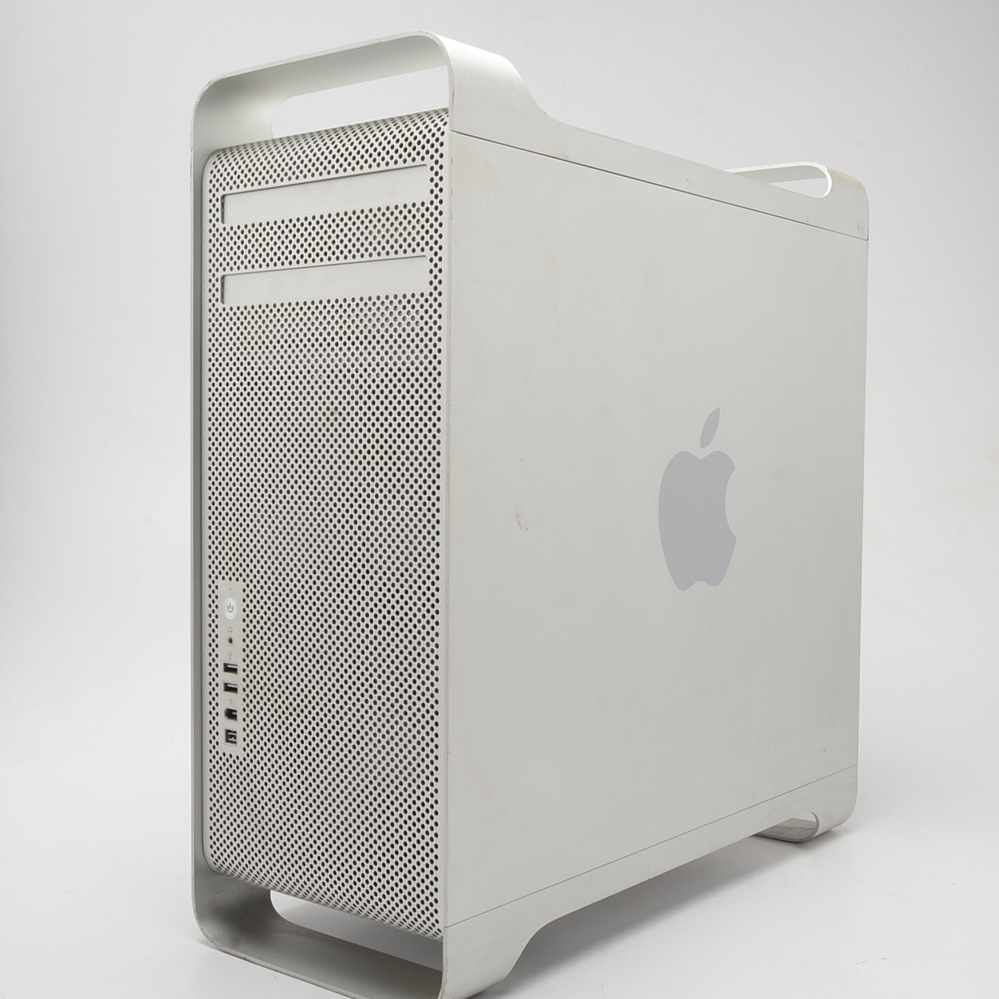 Mac Pro Desktop Tower | EBTH