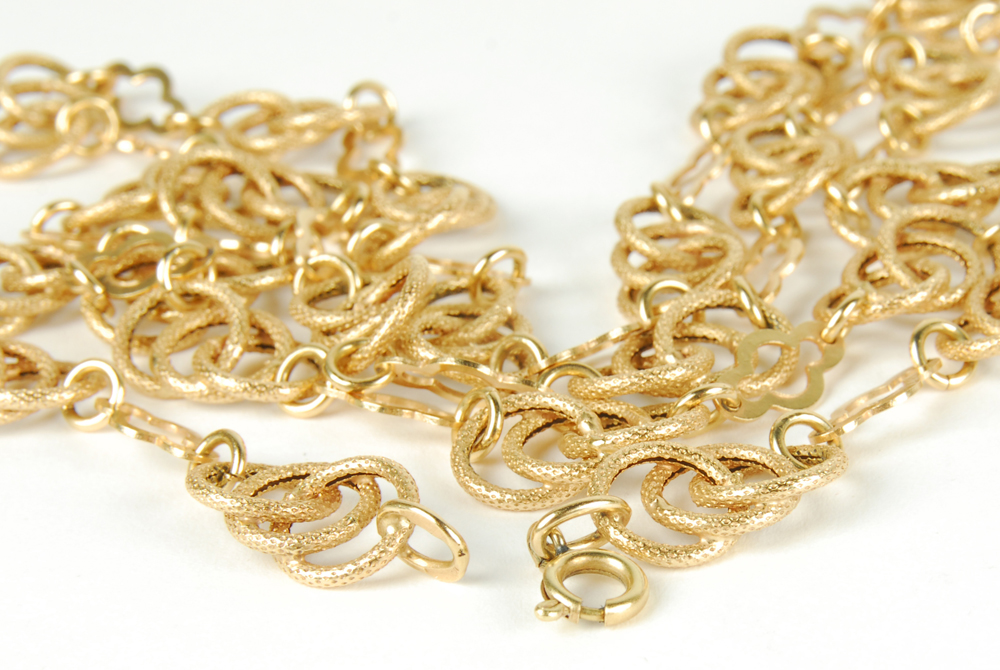 18K Yellow Gold Fancy Textured Link Necklace | EBTH