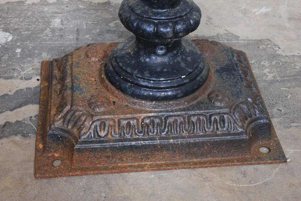 Victorian Style Cast Iron Pedestal Mailbox | EBTH