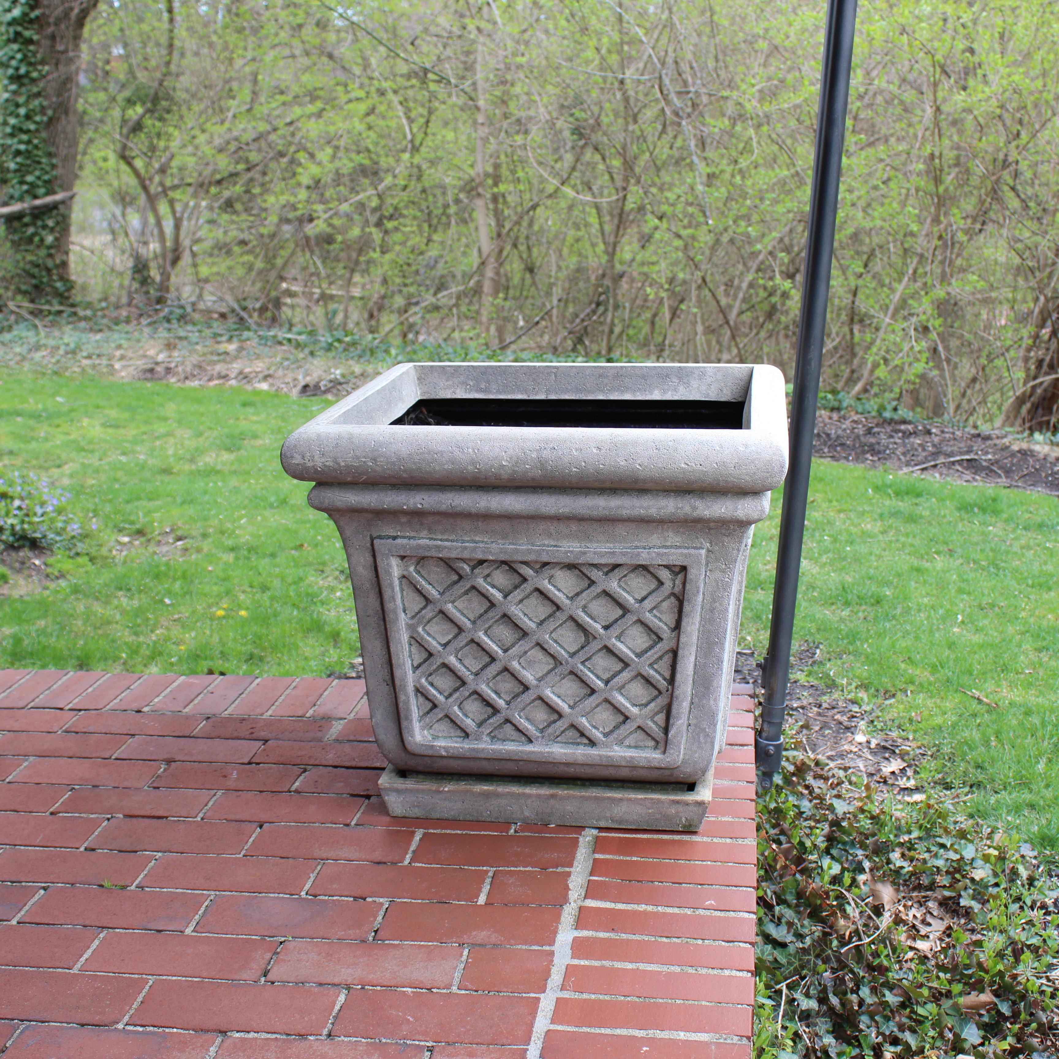Six Matching Frontgate Outdoor Planters | EBTH
