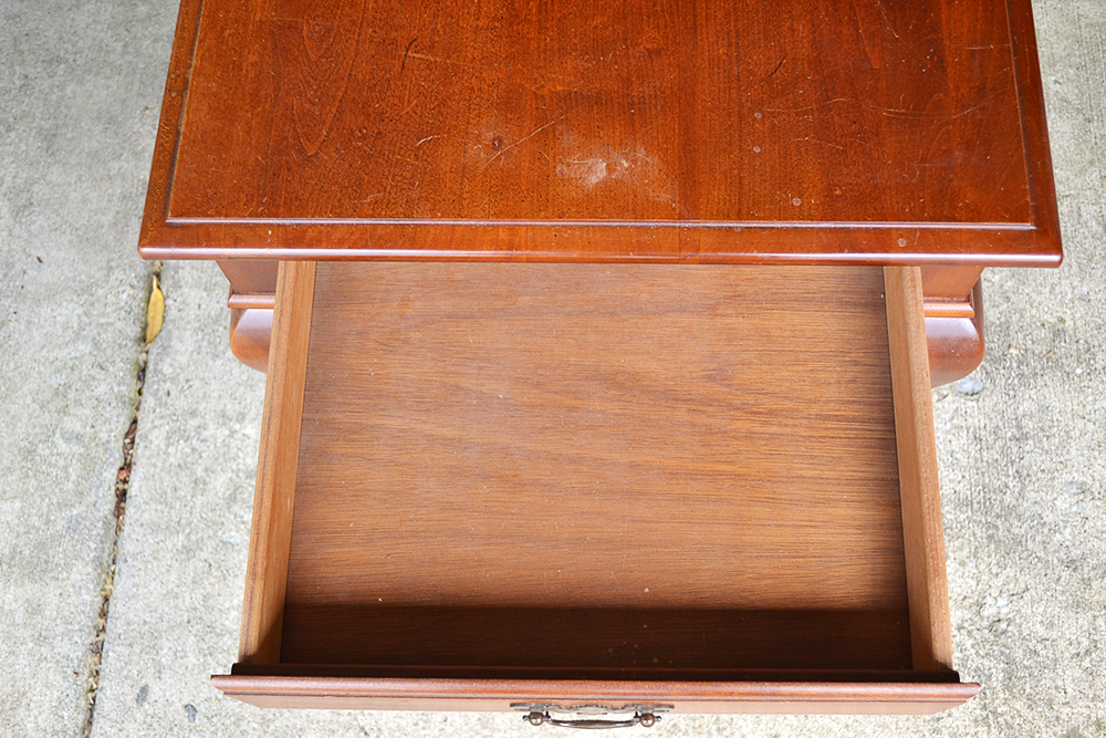 Pair of Queen Anne Style Cherry Stained Poplar Side Tables | EBTH