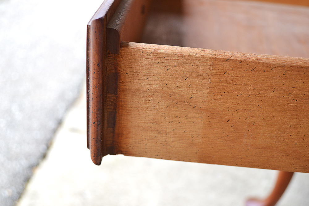 Pair of Queen Anne Style Cherry Stained Poplar Side Tables | EBTH