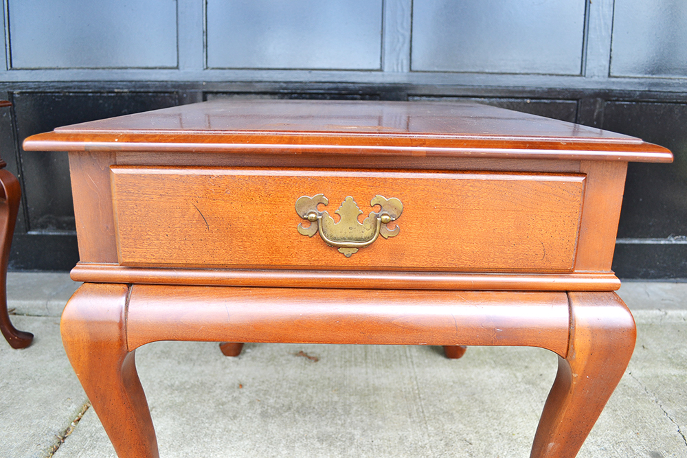 Pair of Queen Anne Style Cherry Stained Poplar Side Tables | EBTH