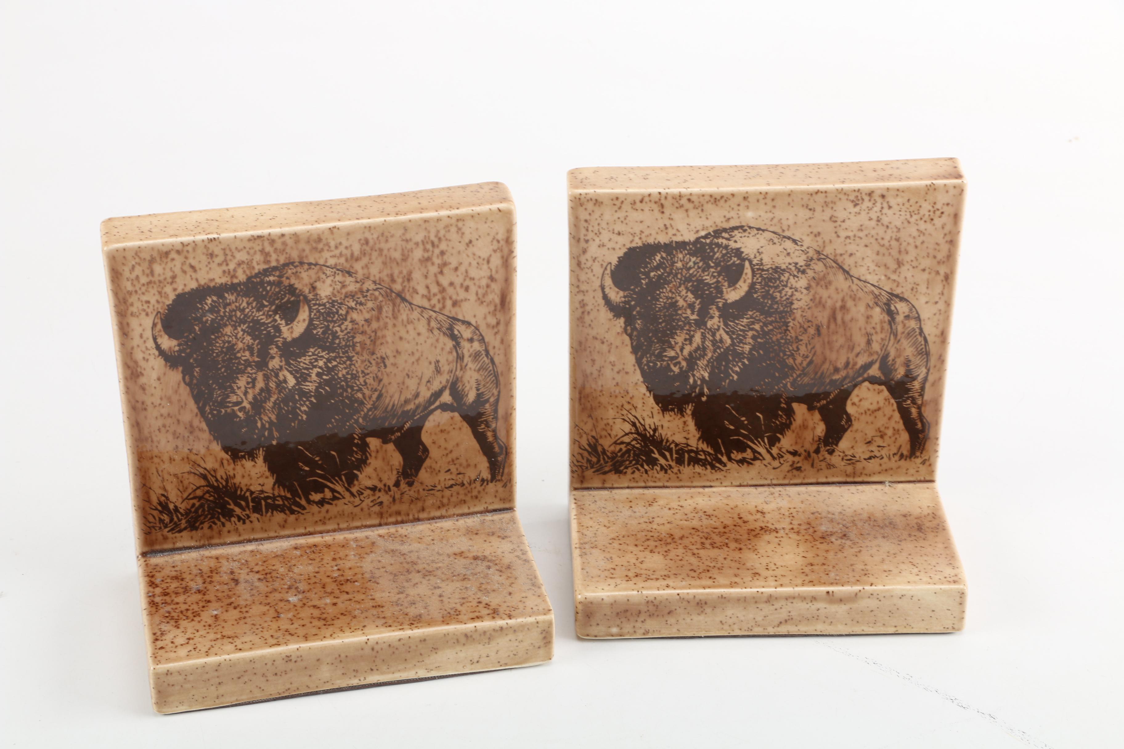 Buffalo Themed Bookends and Figurines | EBTH