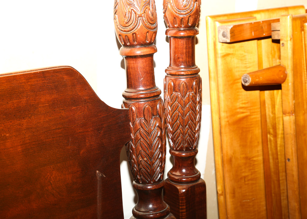 Colonial Revival Mahogany Veneer Poster Rice Bed | EBTH