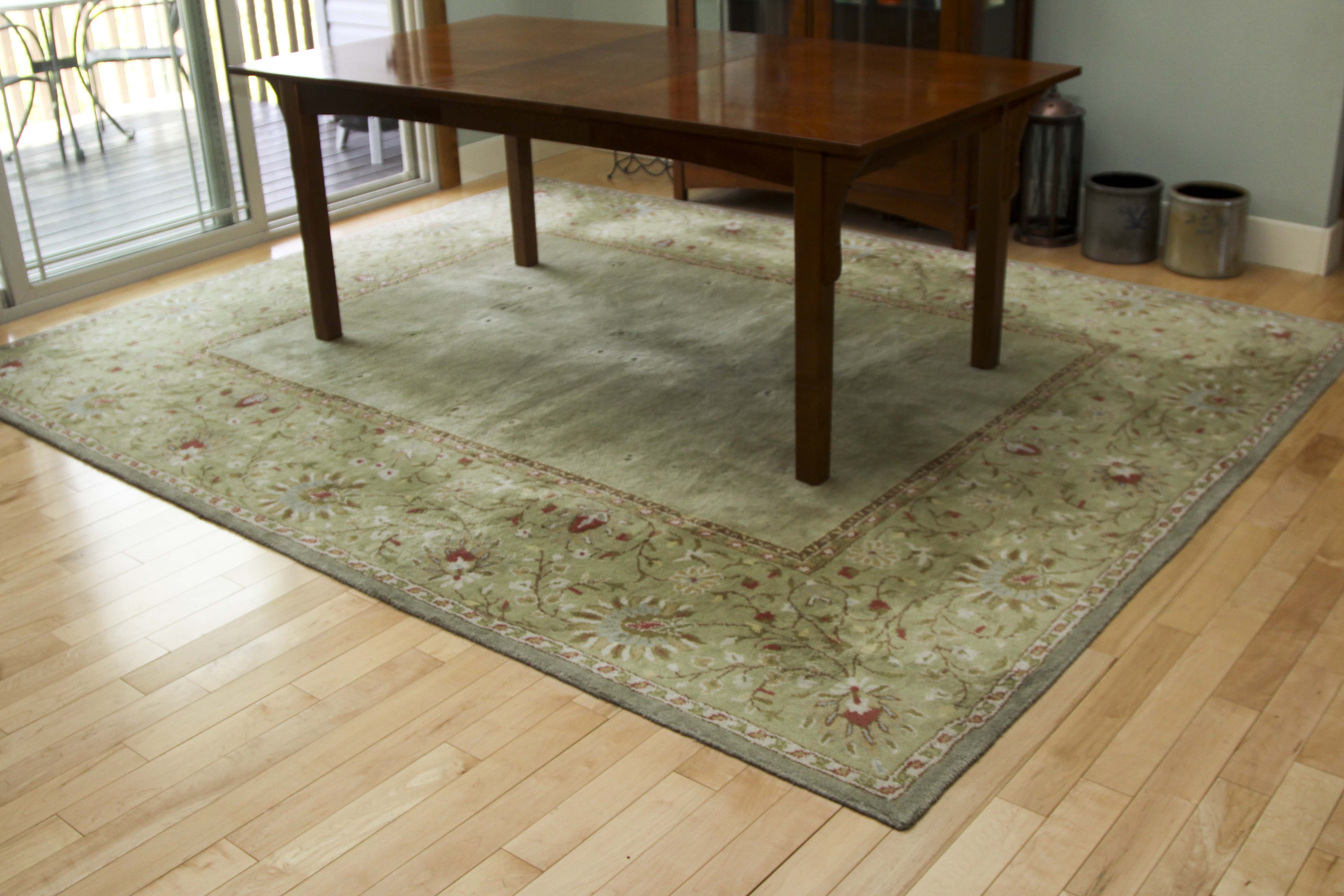 Pottery Barn Area Rug | EBTH