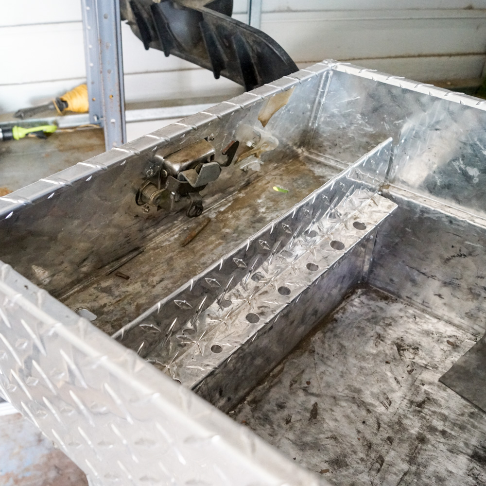 Delta Aluminum Dual Lid Truck Tool Box | EBTH