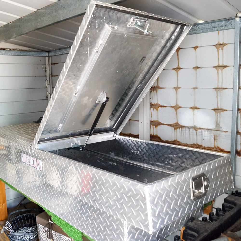Delta Aluminum Dual Lid Truck Tool Box | EBTH