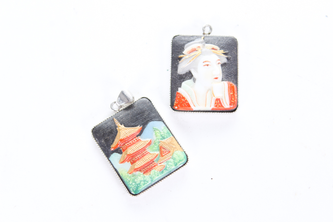 Pair of Vintage Japanese Toshikane Porcelain Pendants | EBTH