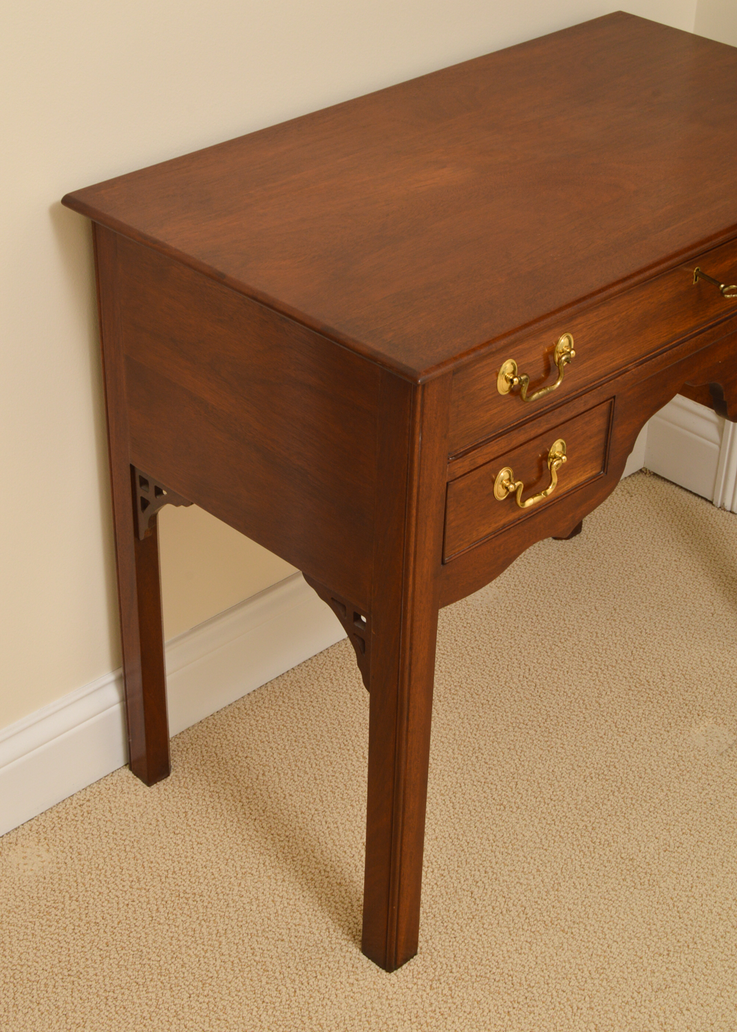 Chippendale Style Mahogany Entry Table | EBTH
