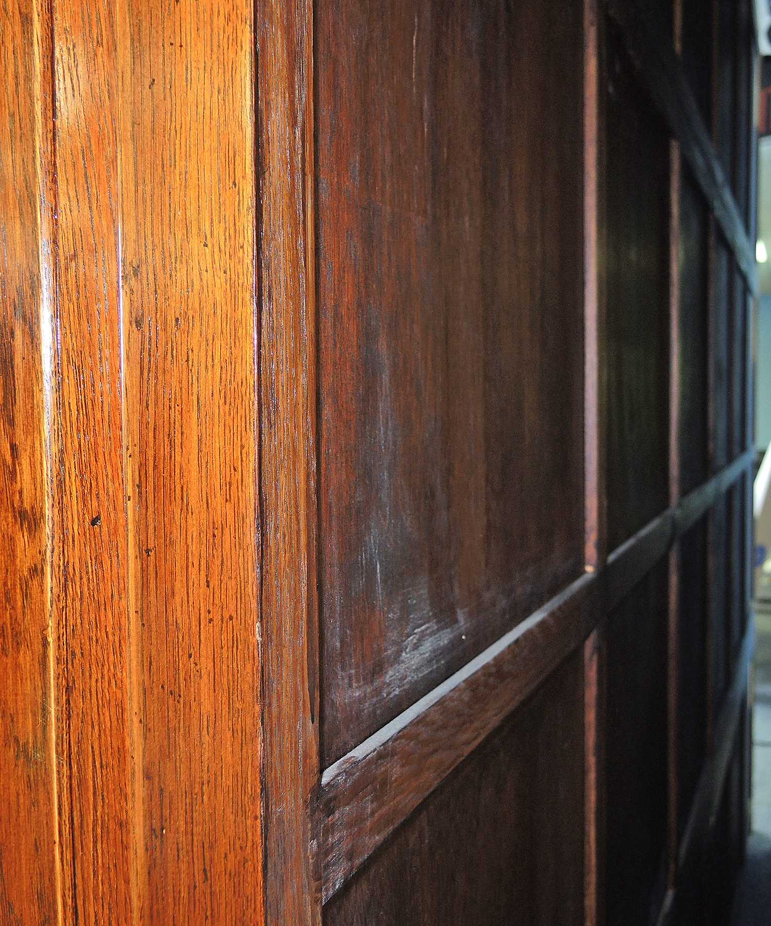 10' Long Library Wall Bookcase with Ladder | EBTH