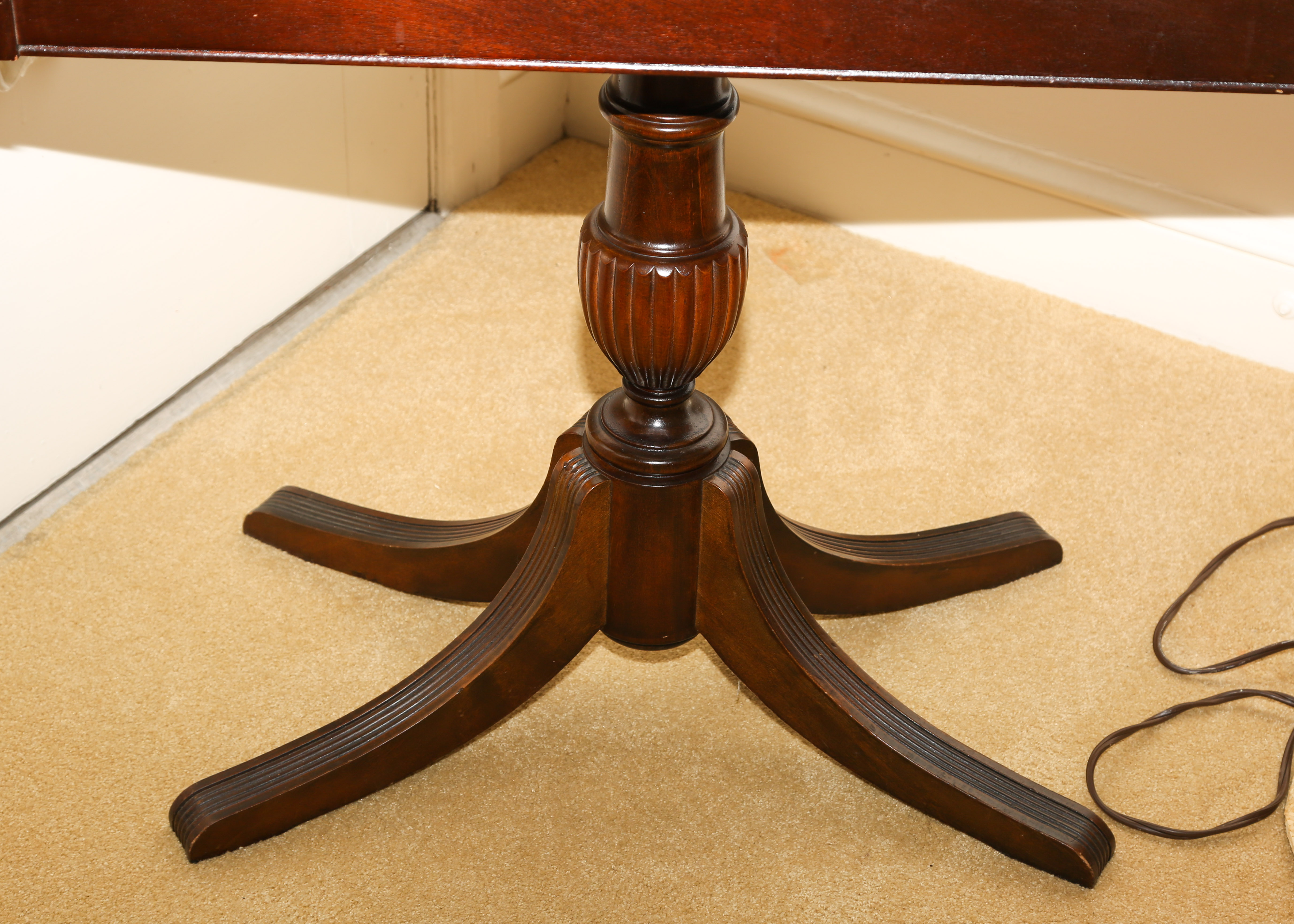 Antique Duncan Phyfe Style Side Table | EBTH