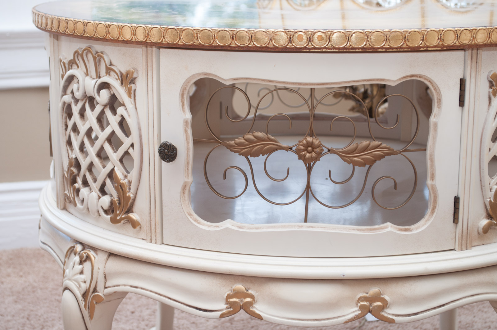 Rococo-Style Drum Table | EBTH