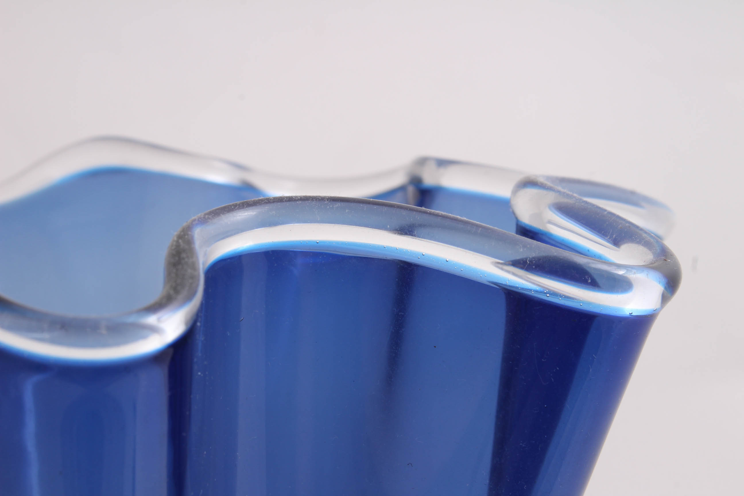 Blenko Ruffled Art Glass Floor Vase | EBTH