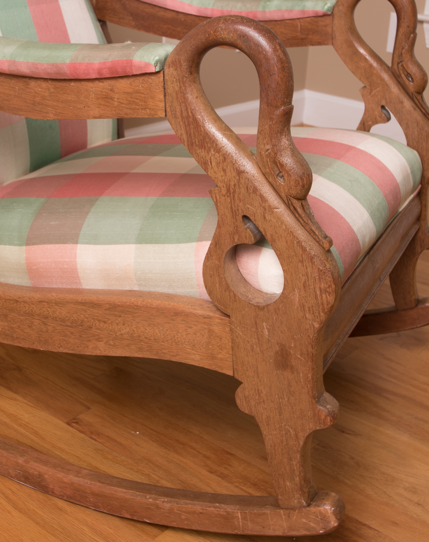Vintage Oak Swan Arm Rocking Chair | EBTH