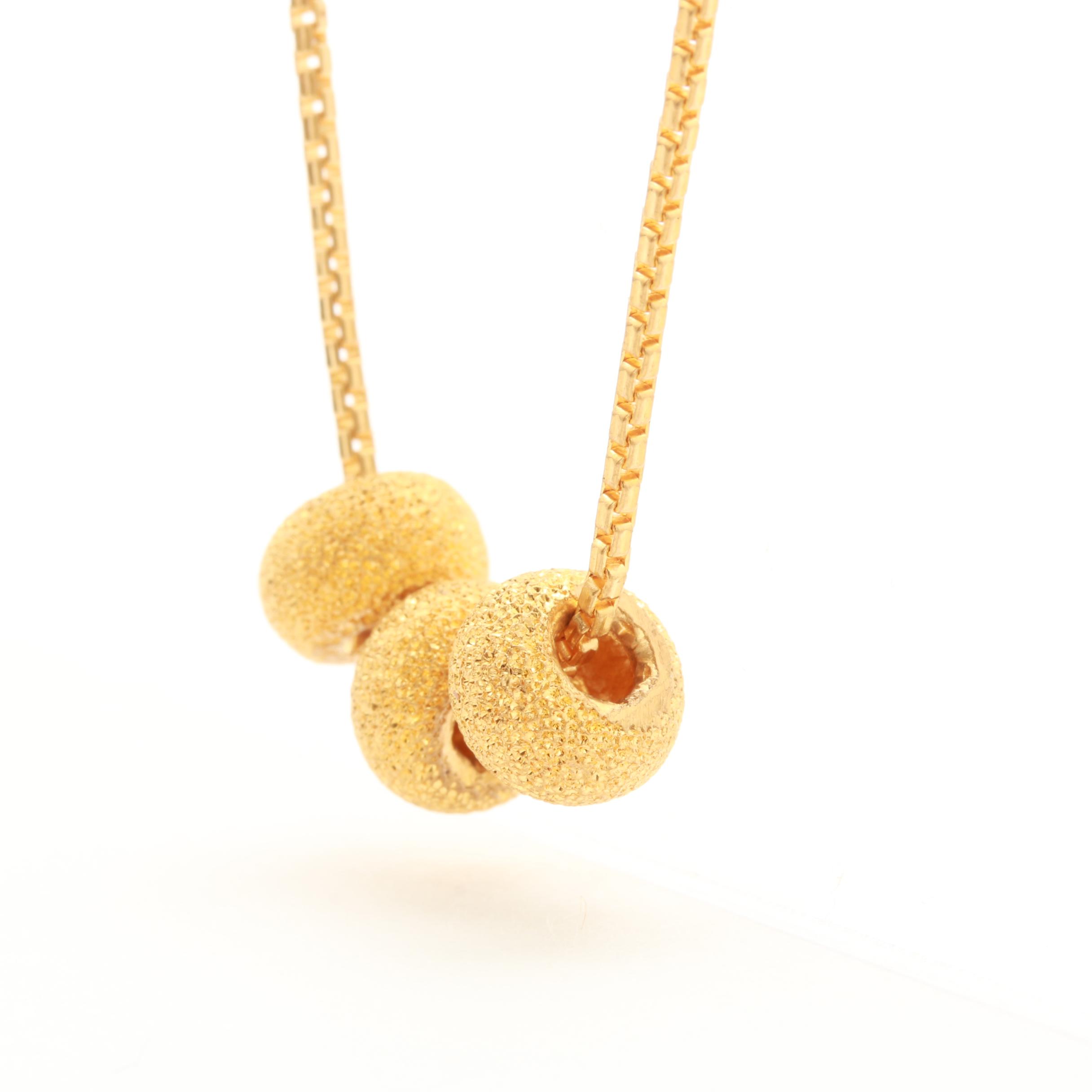 24K Yellow Gold Sphere Pendant Necklace | EBTH