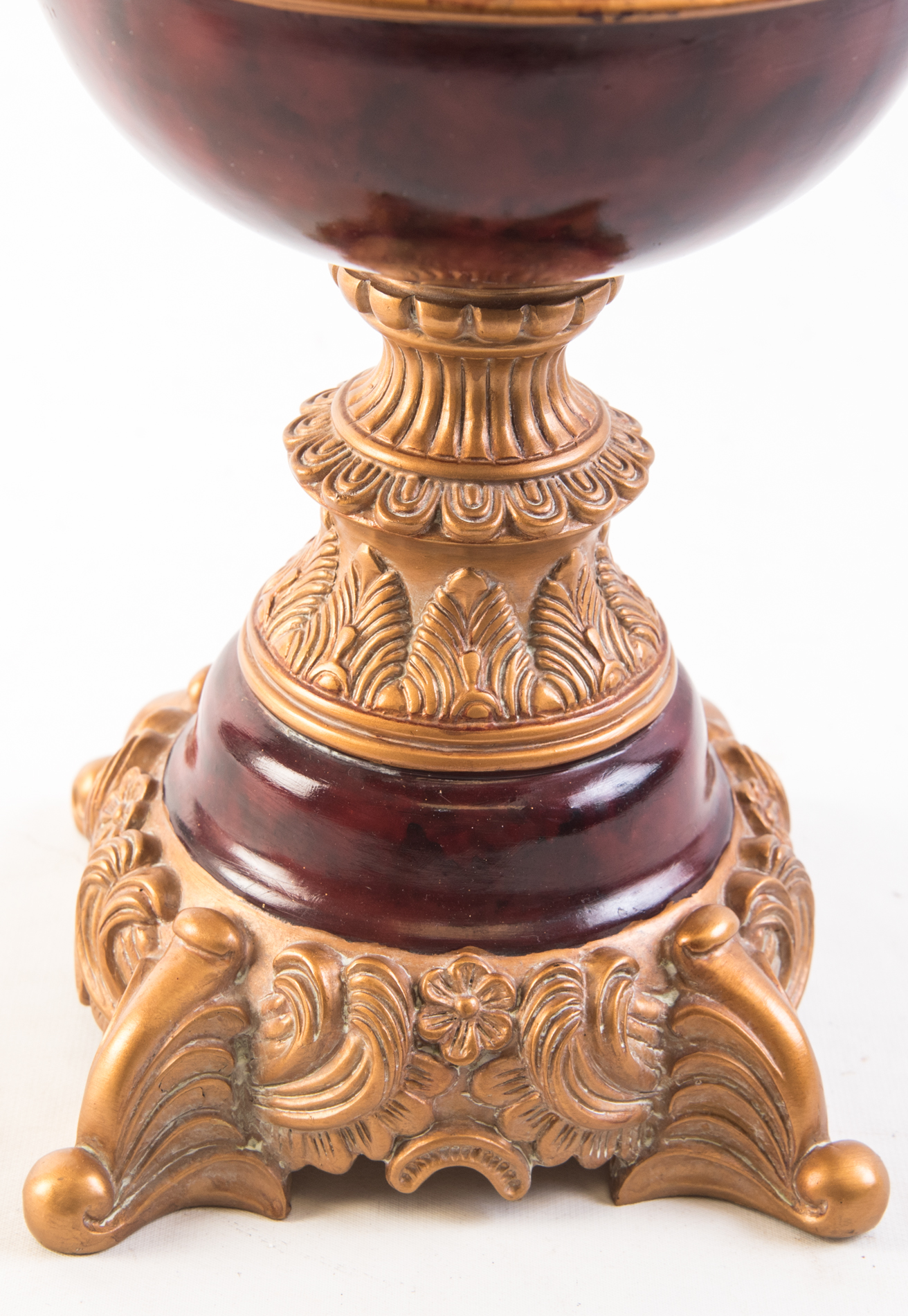 Baroque Style Resin Urn | EBTH