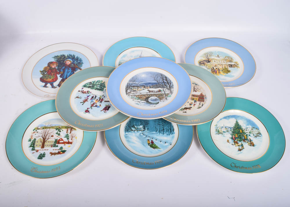 Vintage Avon Collector Plates Featuring Annual Holiday Plates | EBTH