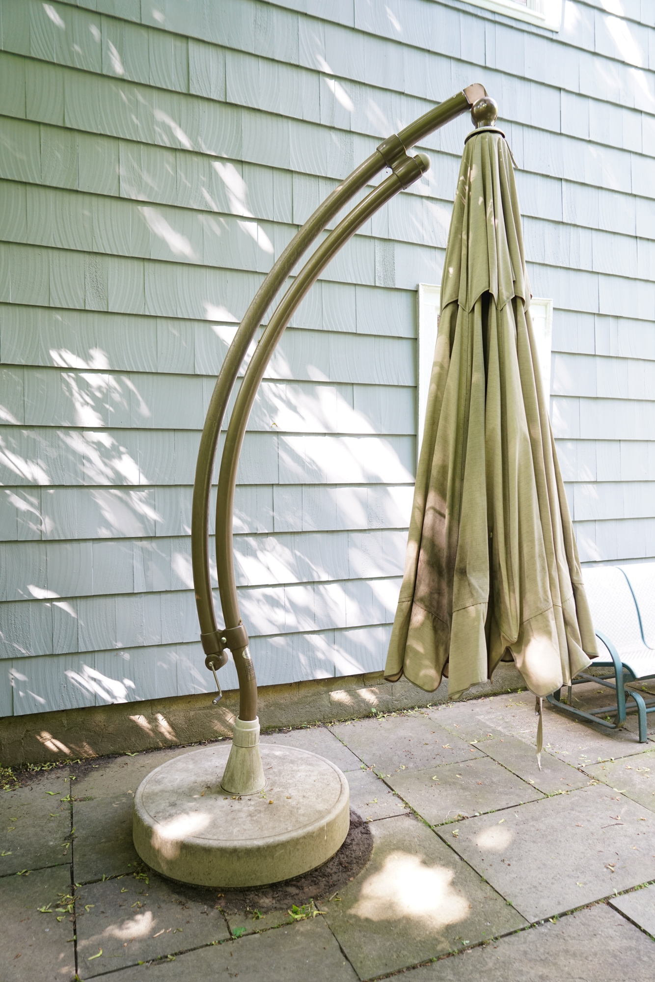 Sun Garden Easy Sun Parasol Umbrella with Weighted Base | EBTH