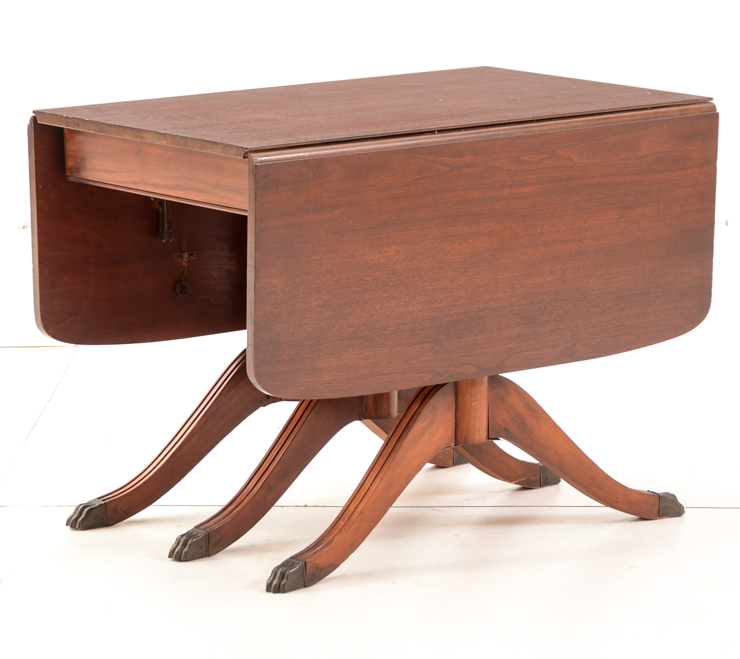Vintage Mahogany Drop-Leaf Table | EBTH