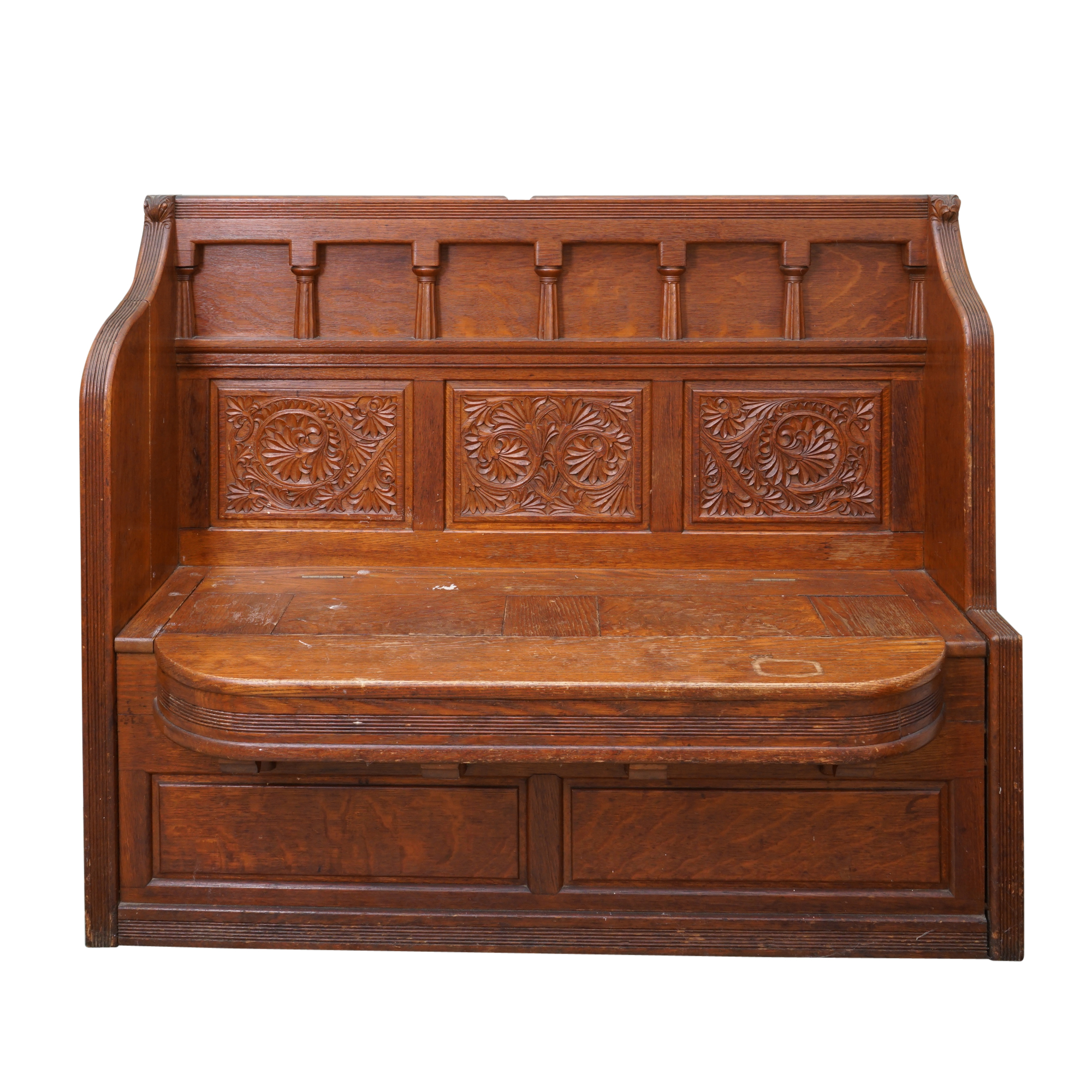 Antique Arts & Crafts Carved Oak Entryway Bench | EBTH