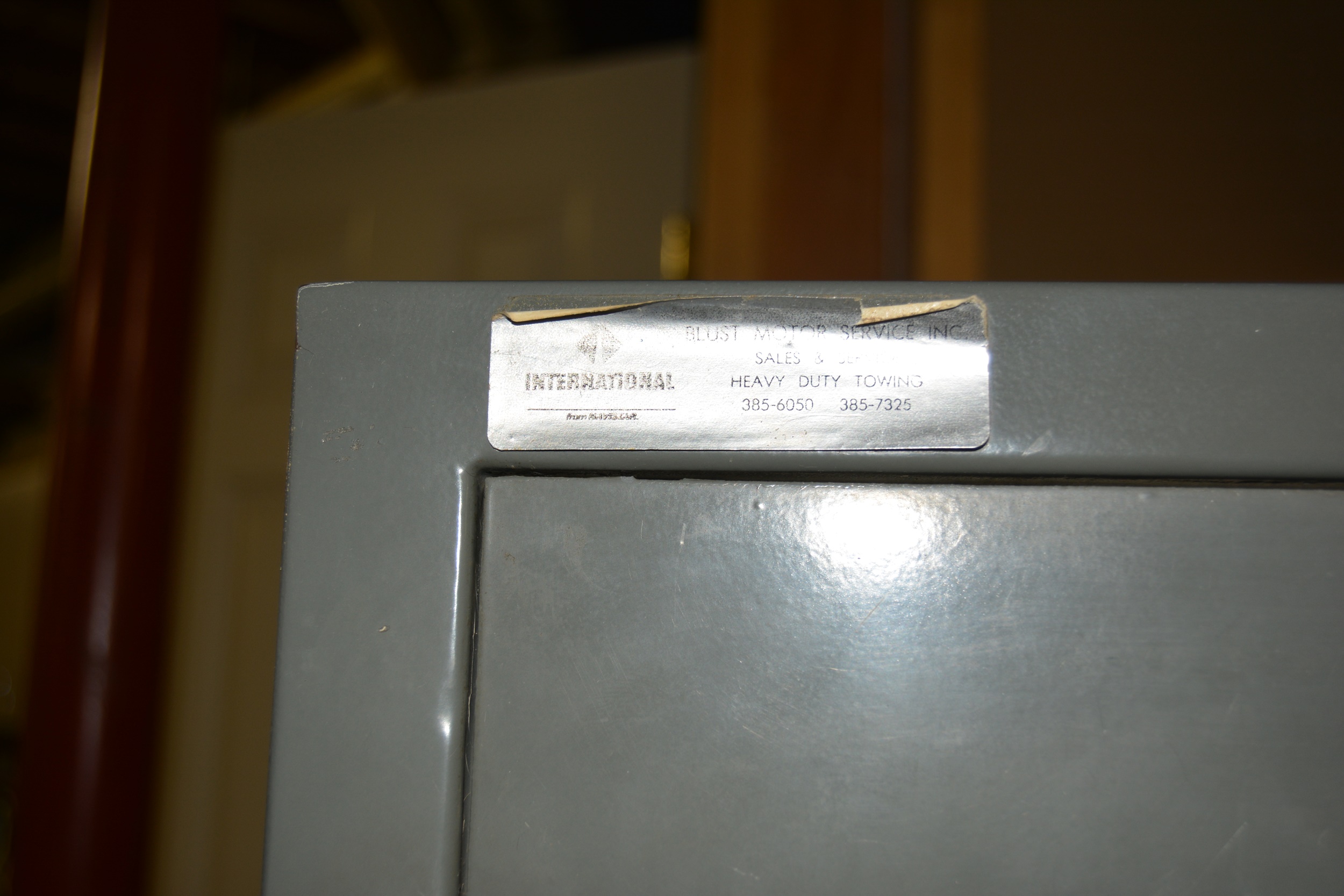 Vintage Mosler BP-280 Relocking Wheeled Safe | EBTH