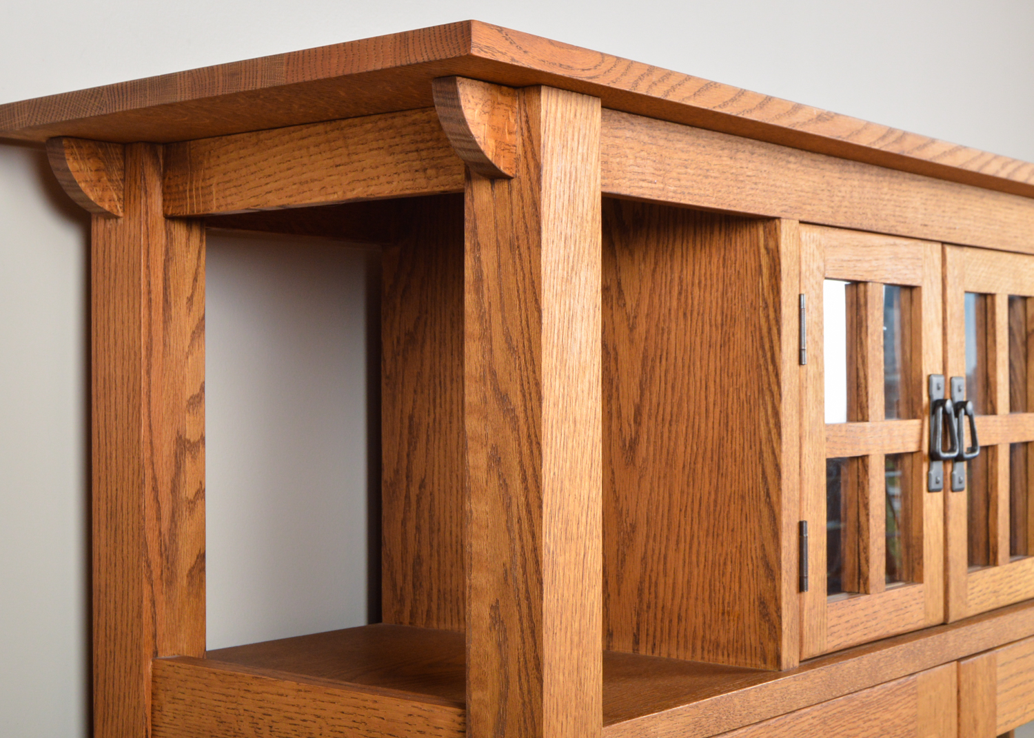 Mission Style Oak Bookcase | EBTH