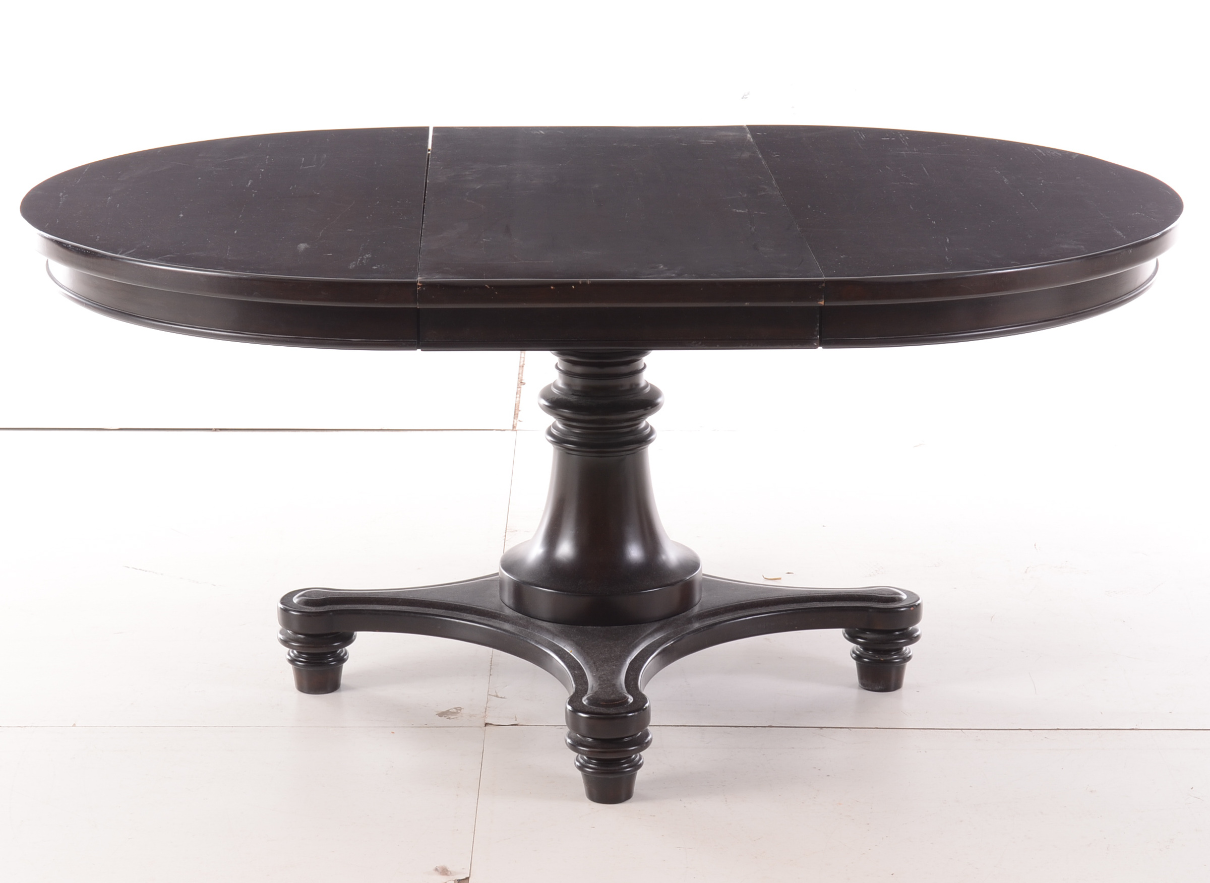 Pottery Barn "Montego" Pedestal Dining Table | EBTH