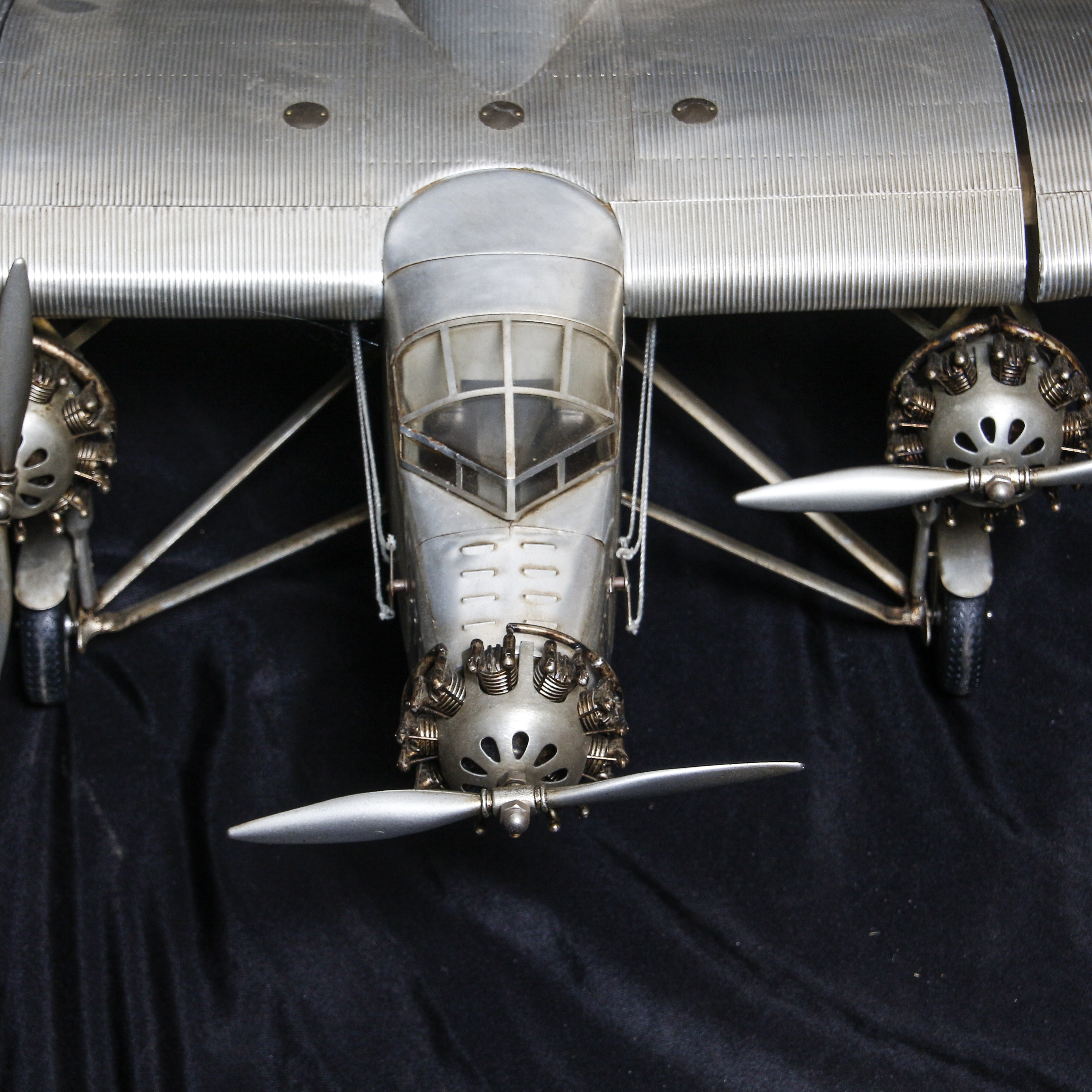 Motorized Spirit of St. Louis Replica | EBTH